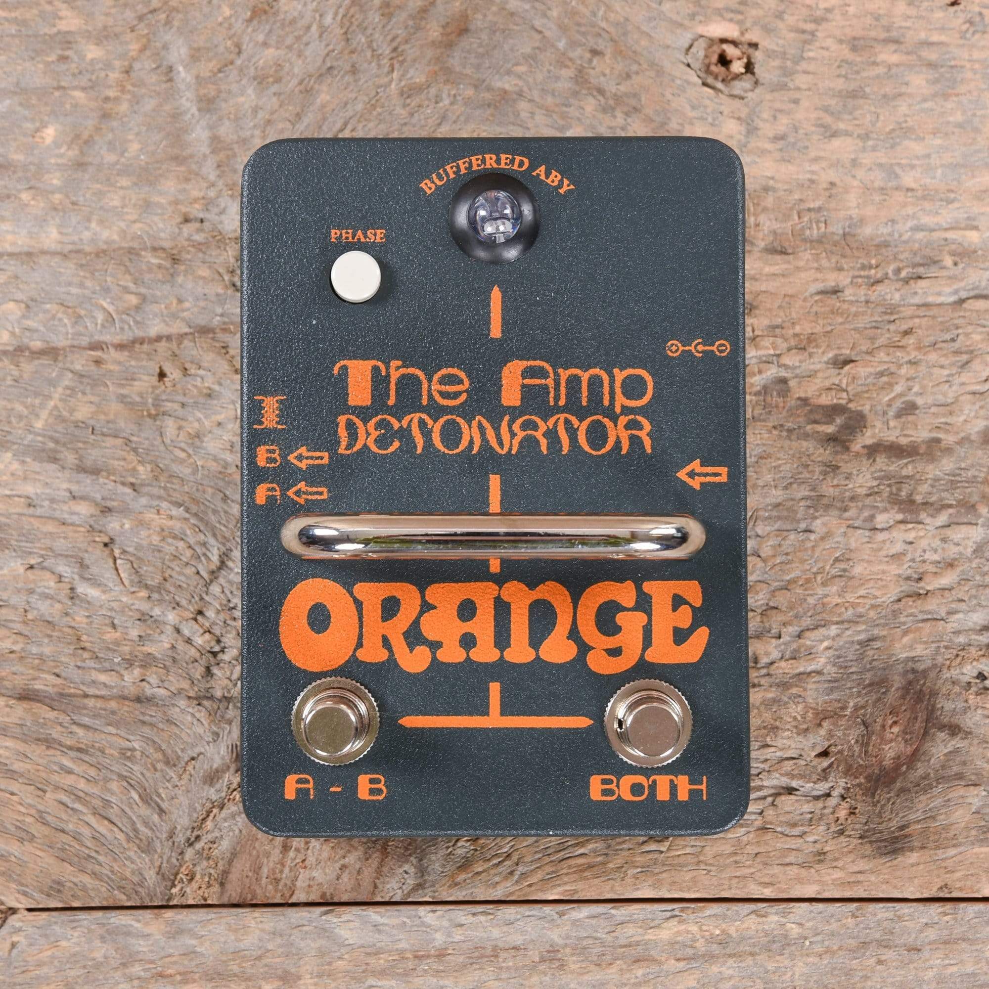 Orange Amp Detonator Buffered ABY Switcher – Chicago Music Exchange