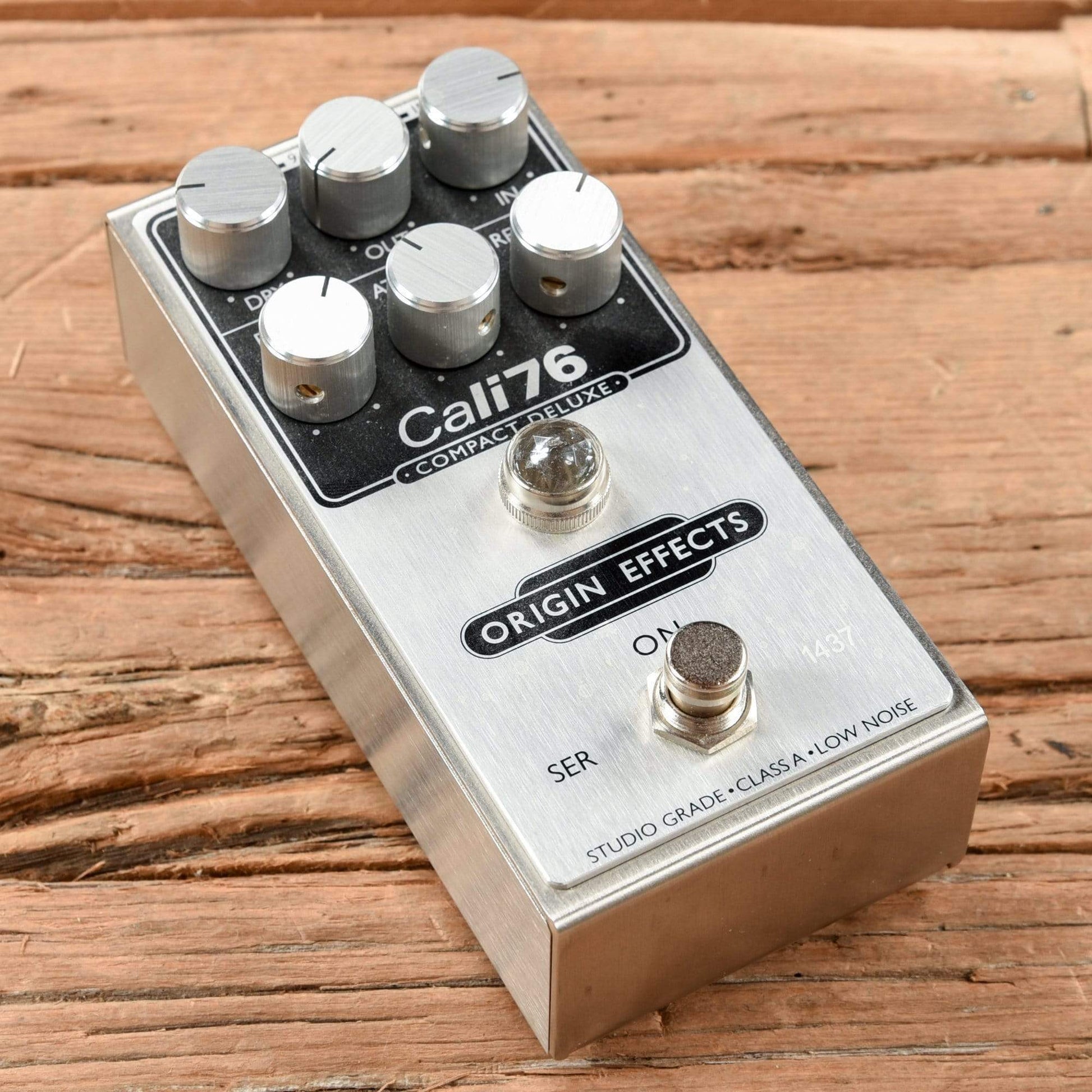 Origin Effects Cali76 Compact Deluxe Compressor – Chicago Music Exchange
