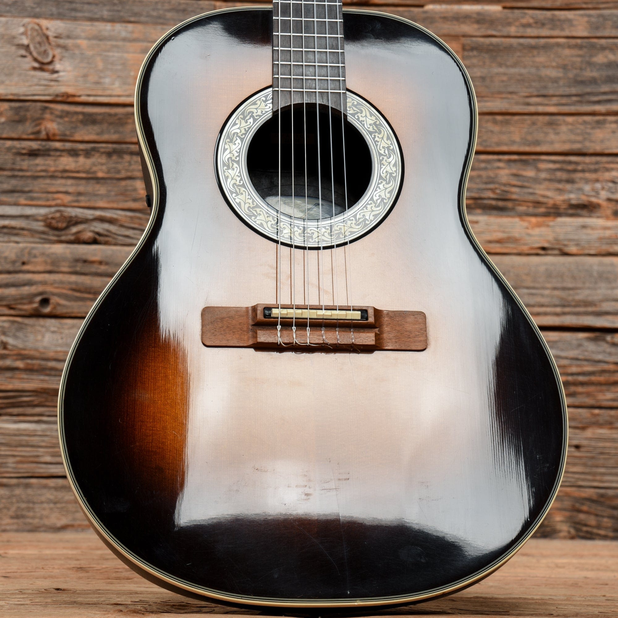 Ovation 1624 Country Artist Natural – Chicago Music Exchange