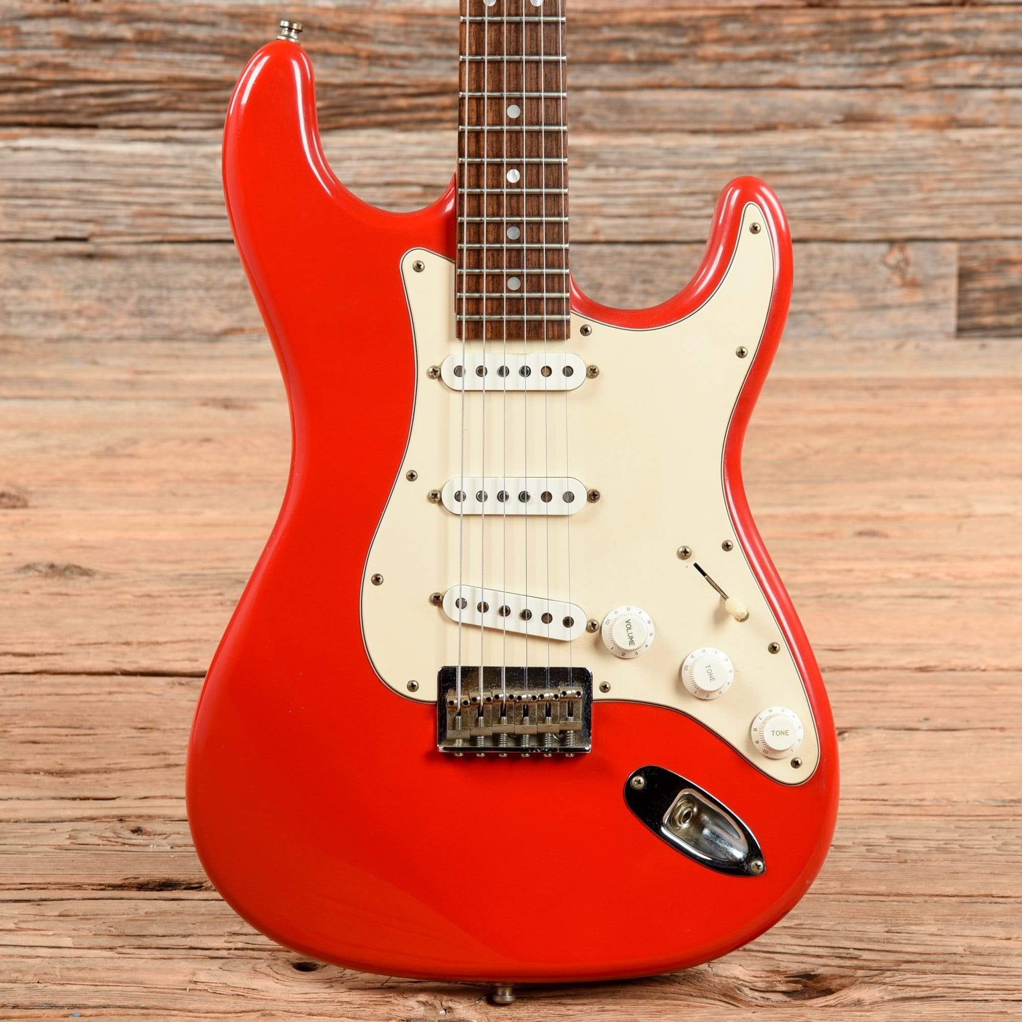 Pyramid Guitars Custom Red – Chicago Music Exchange