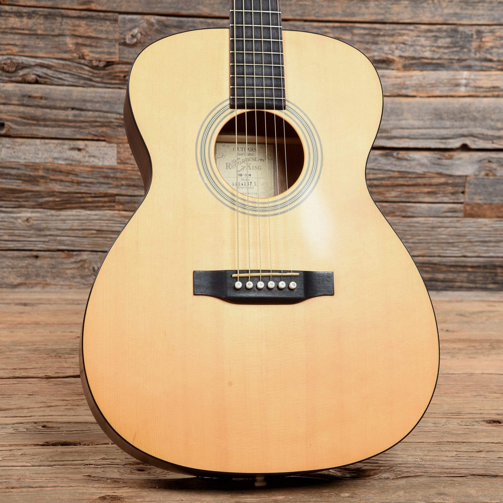 Recording King RO-06M Natural – Chicago Music Exchange