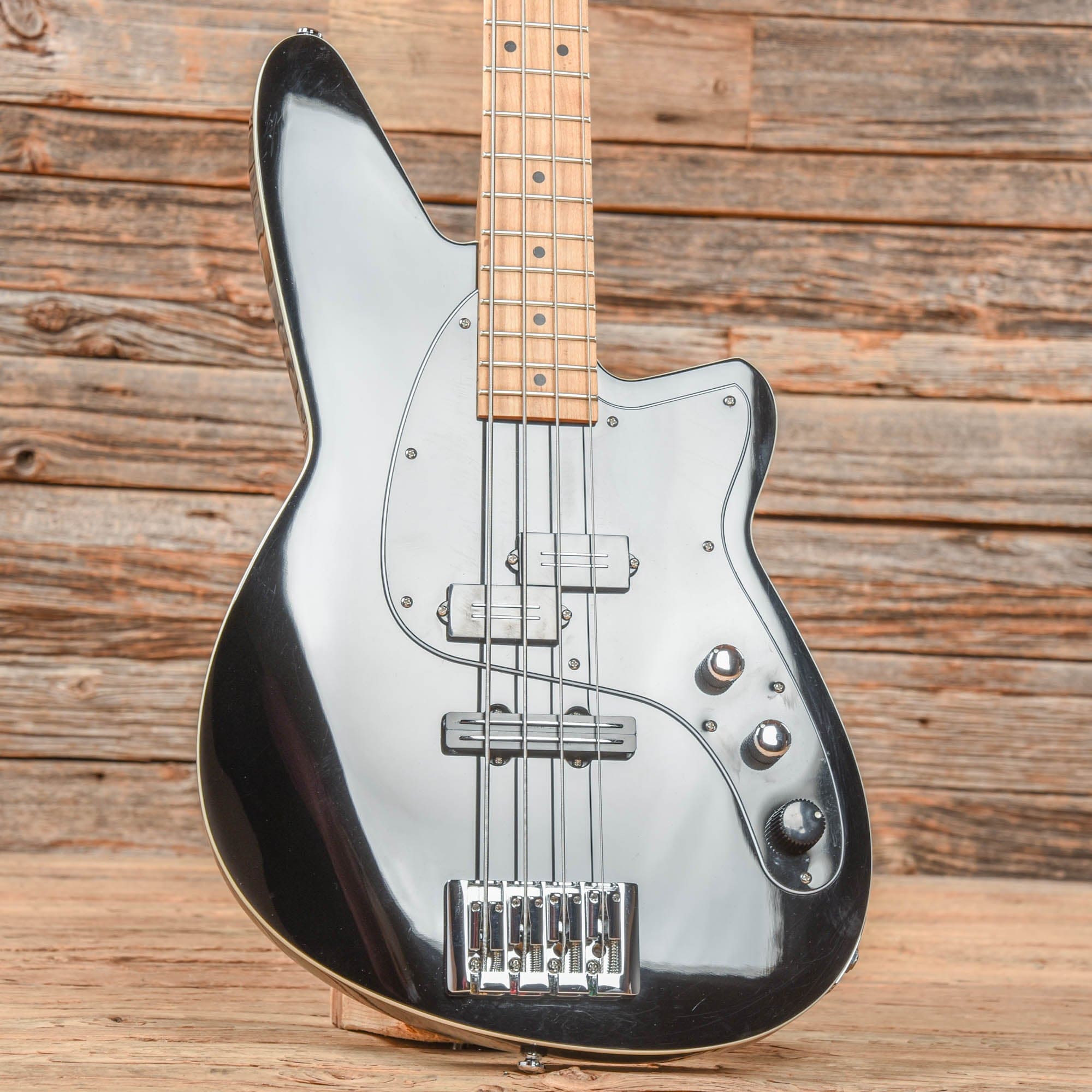 Reverend Decision Bass Black – Chicago Music Exchange