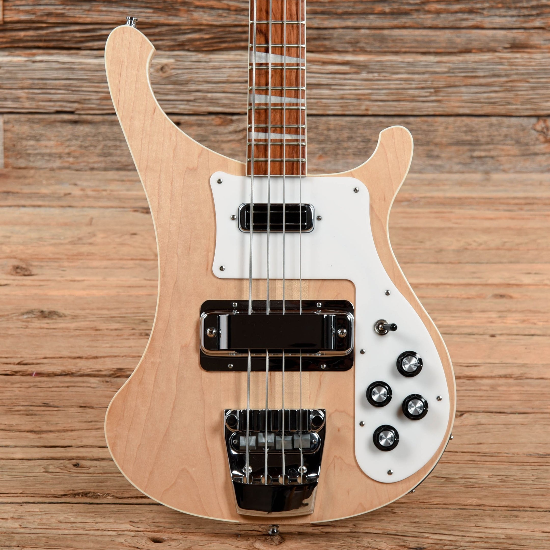 Rickenbacker 4003 Mapleglo 2010 – Chicago Music Exchange