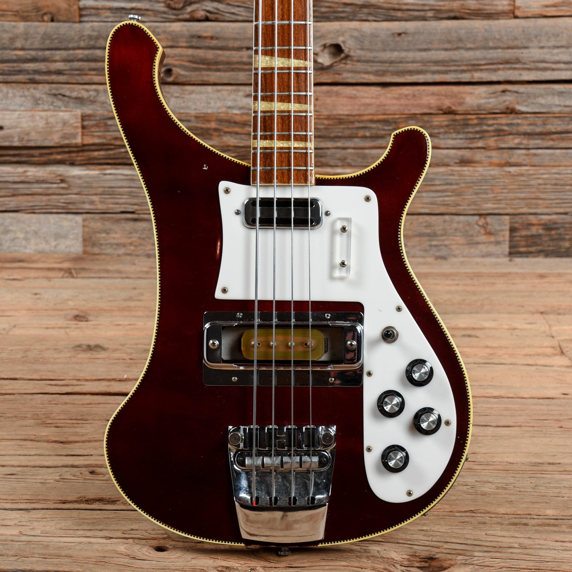 Rickenbacker 4001 Burgundyglo 1971 – Chicago Music Exchange