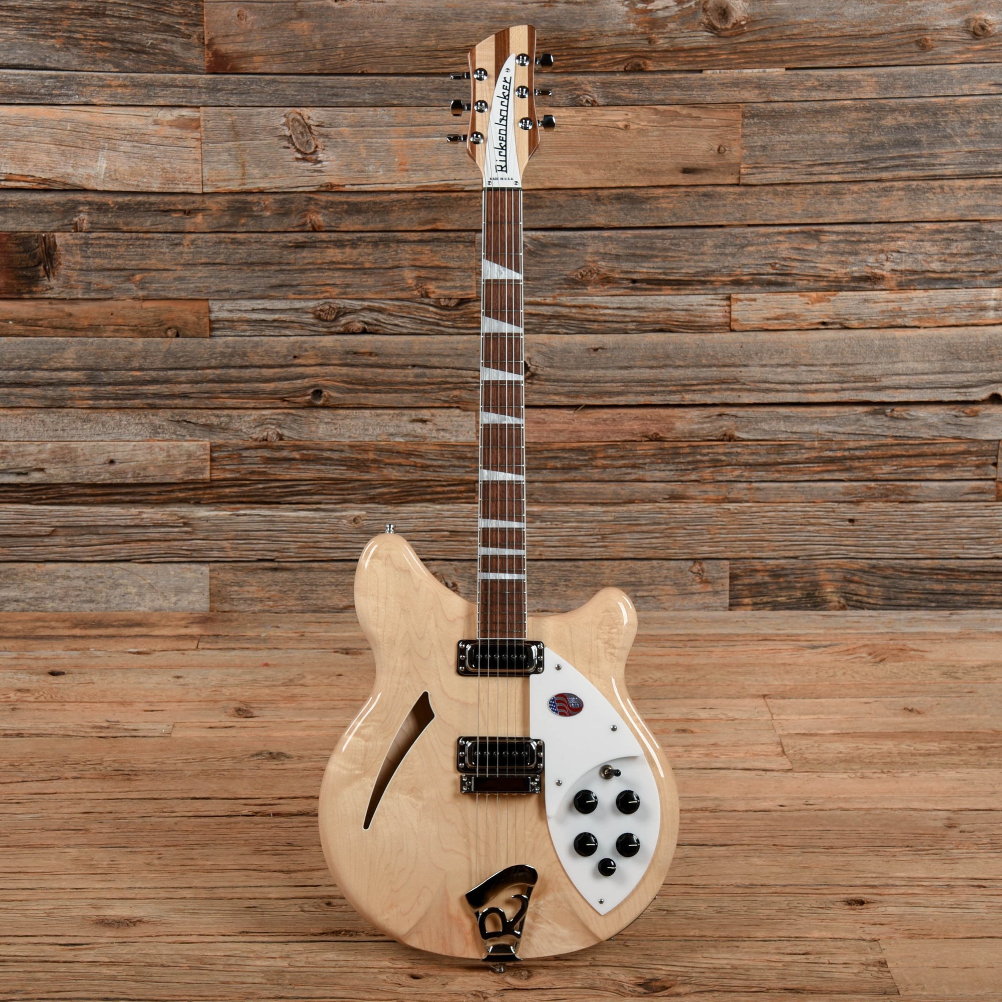 Rickenbacker 360 Mapleglo – Chicago Music Exchange