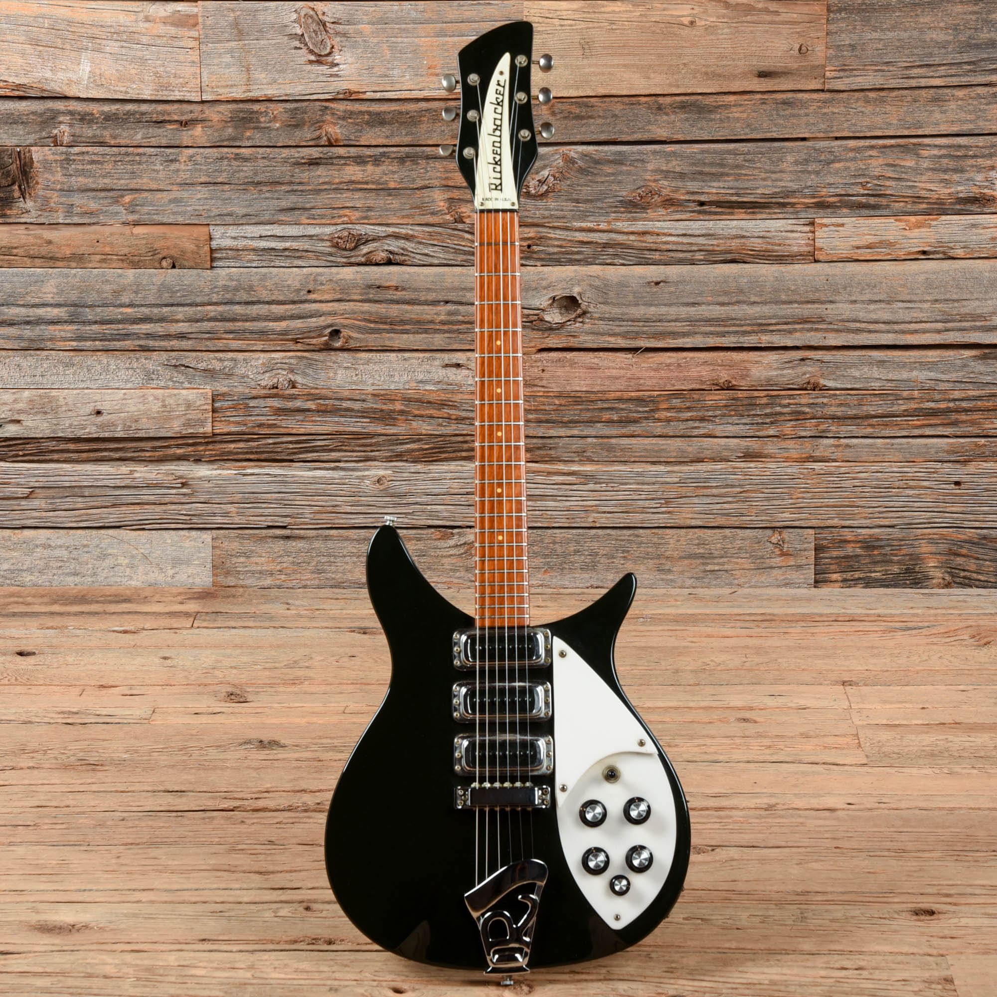 Rickenbacker 320 JetGlo 1981 – Chicago Music Exchange