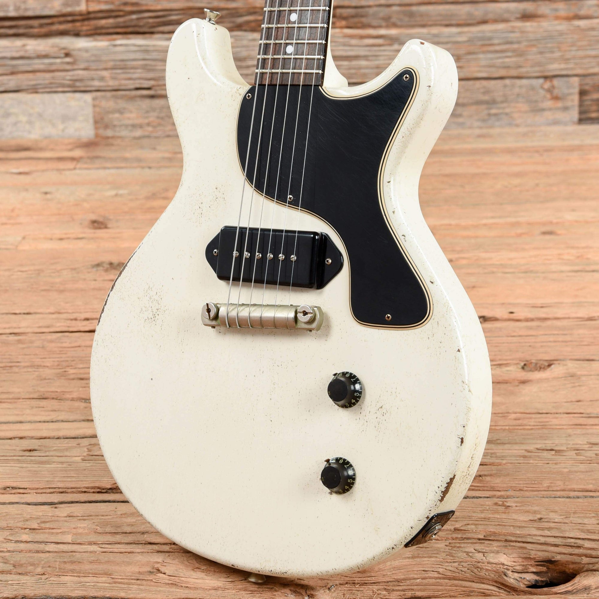 Rock N Roll Relics Thunders White 2021 – Chicago Music Exchange
