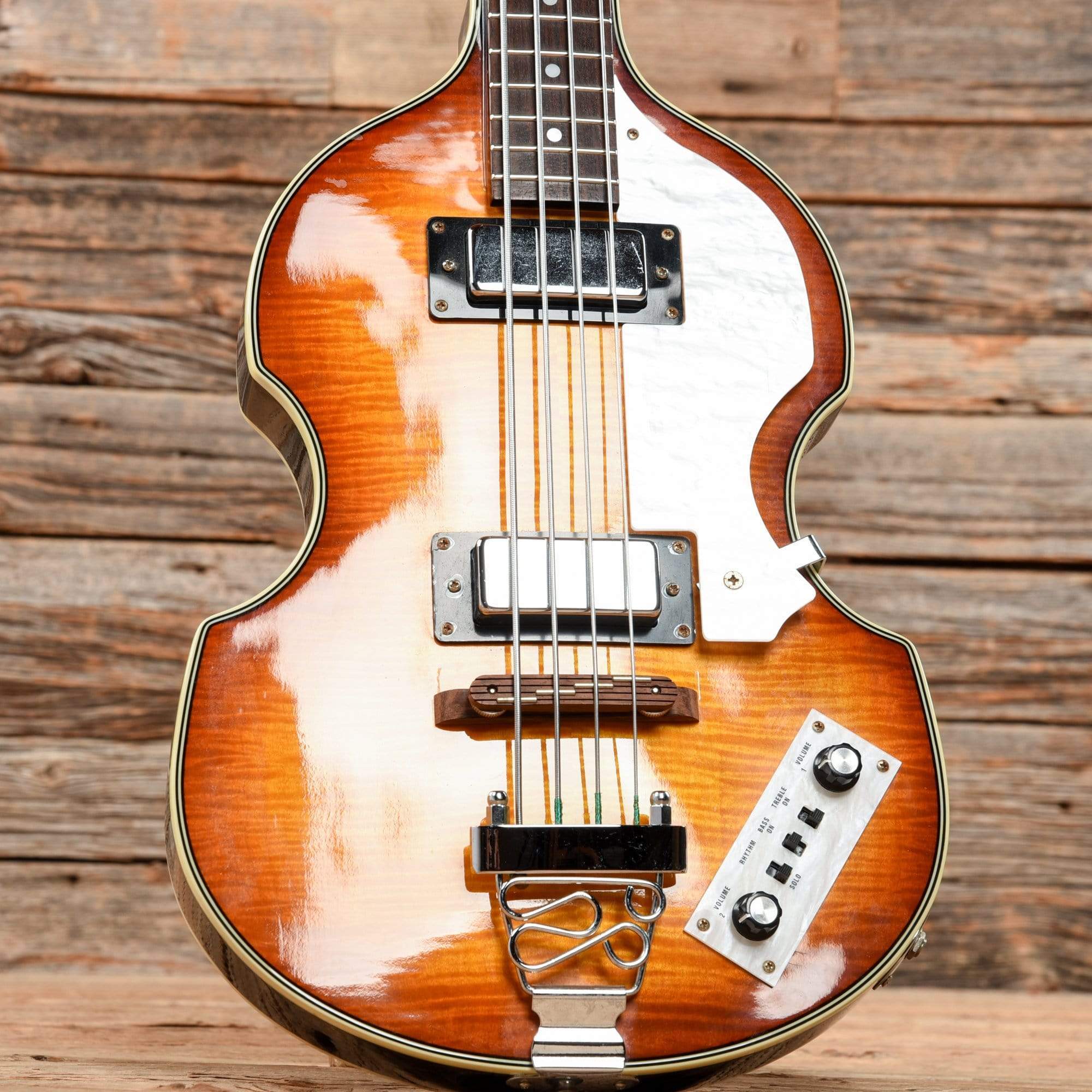 Rogue VB100 Violin Bass Sunburst – Chicago Music Exchange