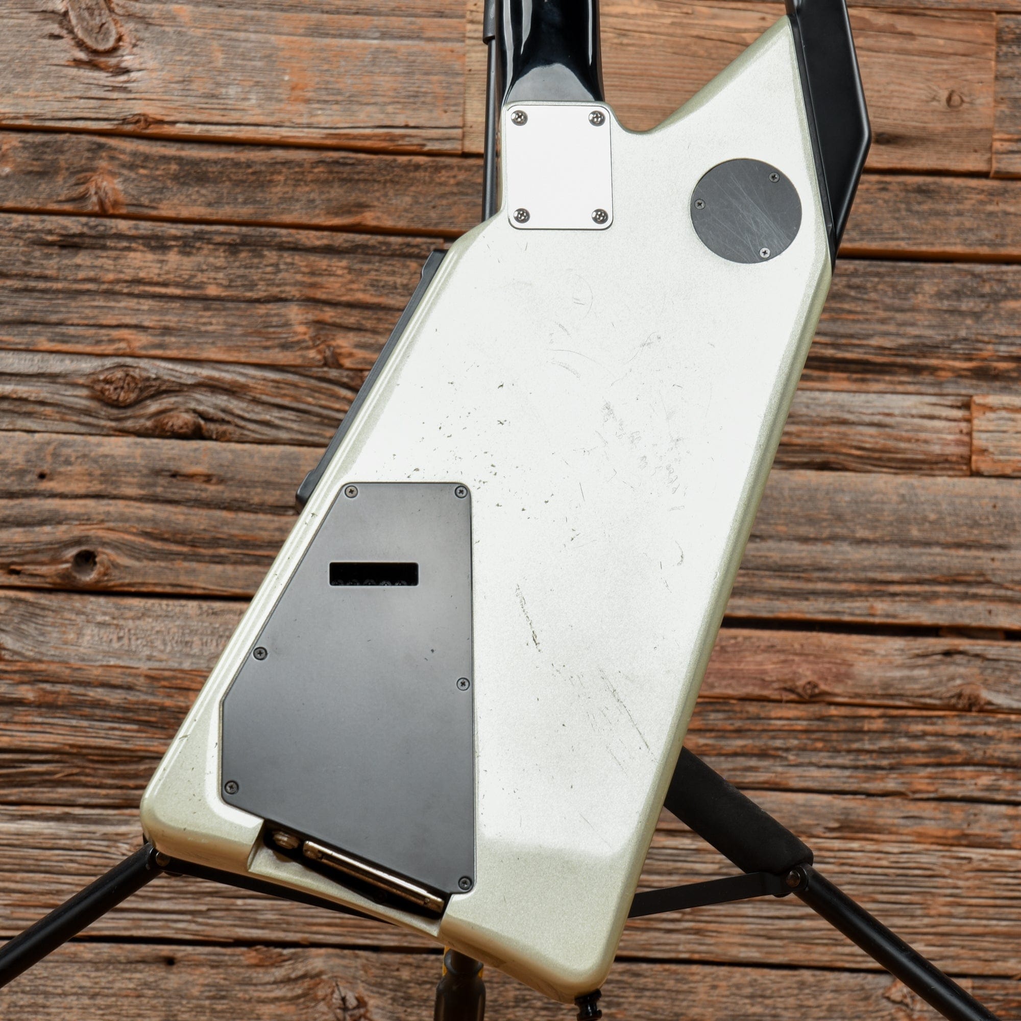 Roland G-707 Silver – Chicago Music Exchange
