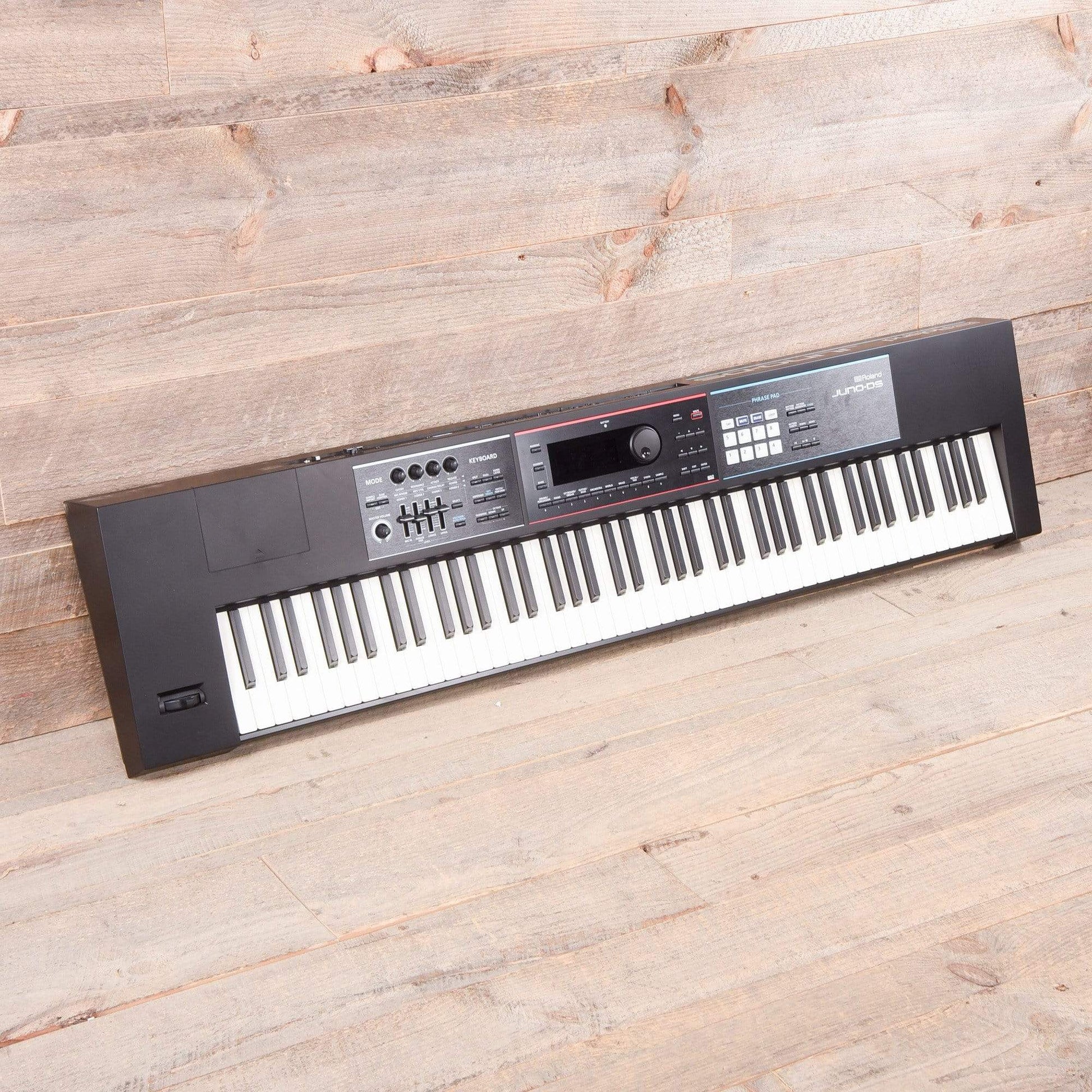 Roland JUNO DS88 88 Key Synthesizer – Chicago Music Exchange