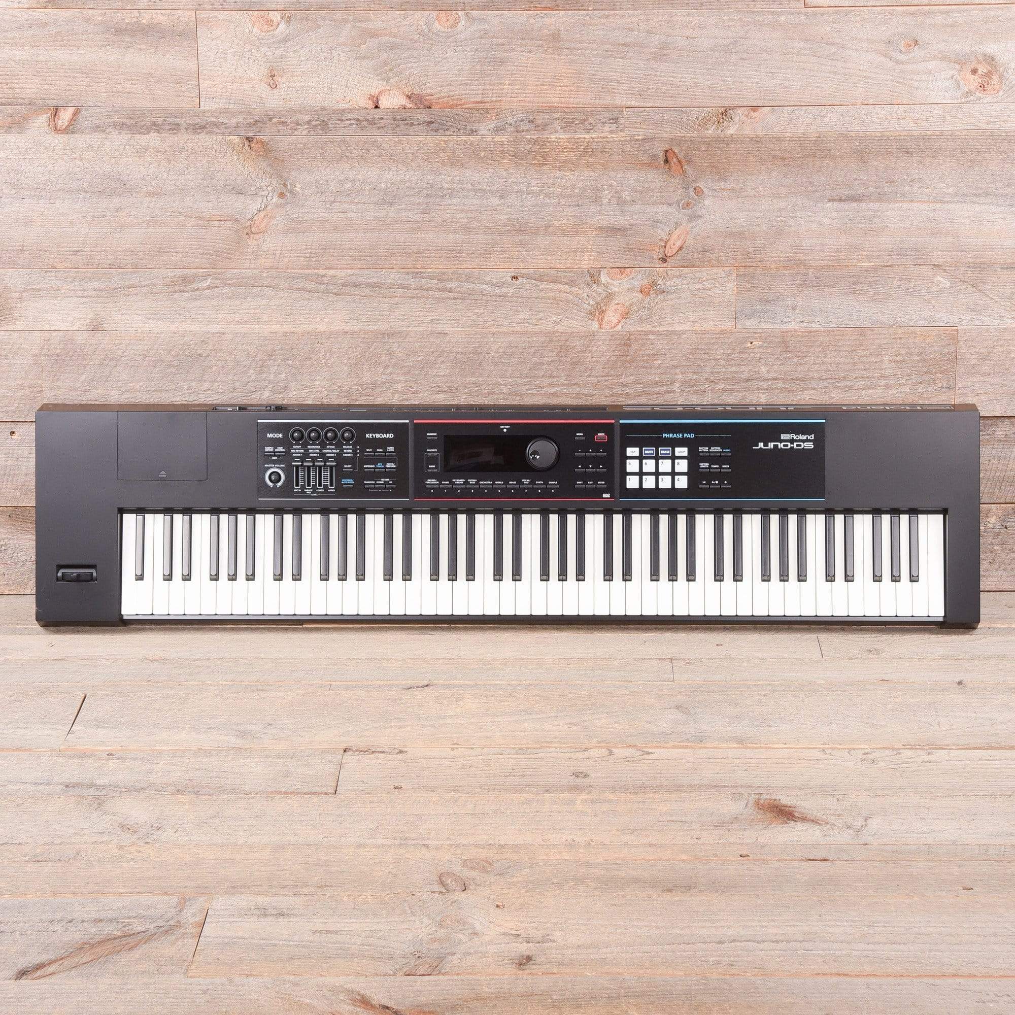Roland JUNO DS88 88 Key Synthesizer – Chicago Music Exchange