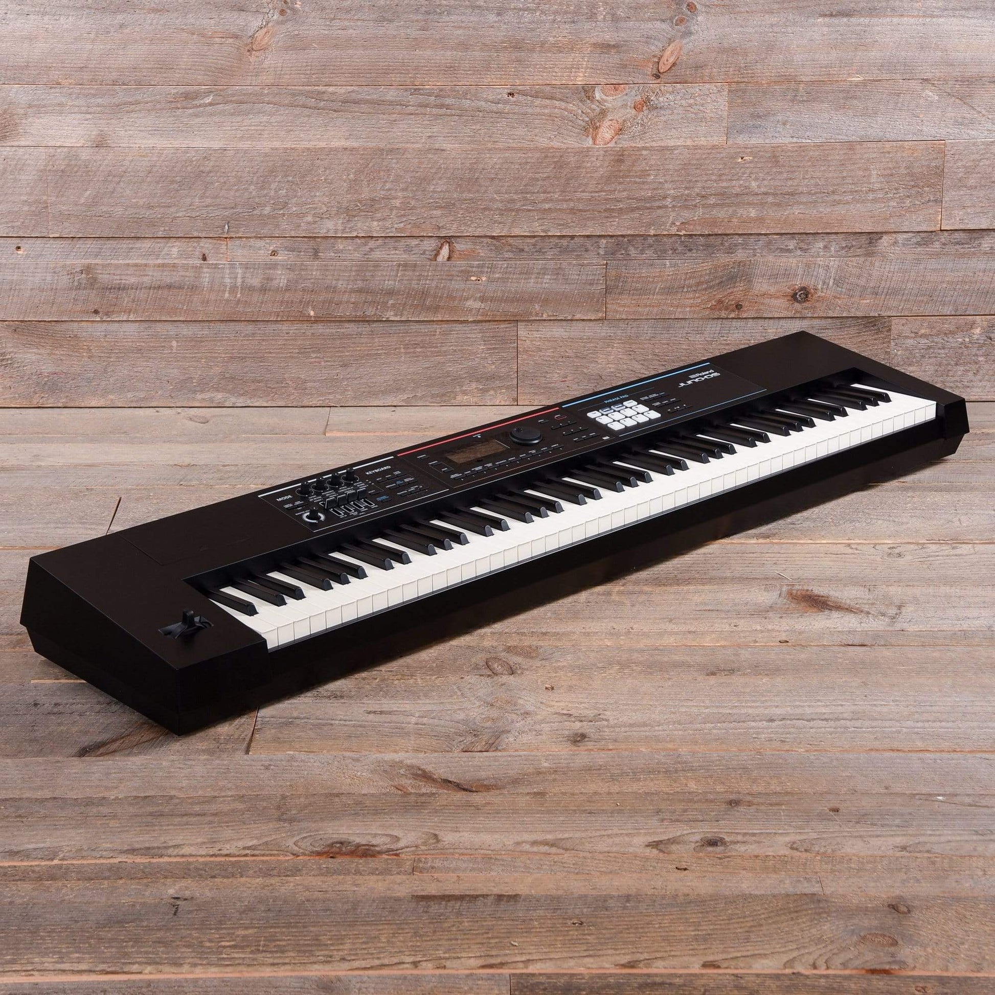 Roland JUNO DS88 88 Key Synthesizer – Chicago Music Exchange