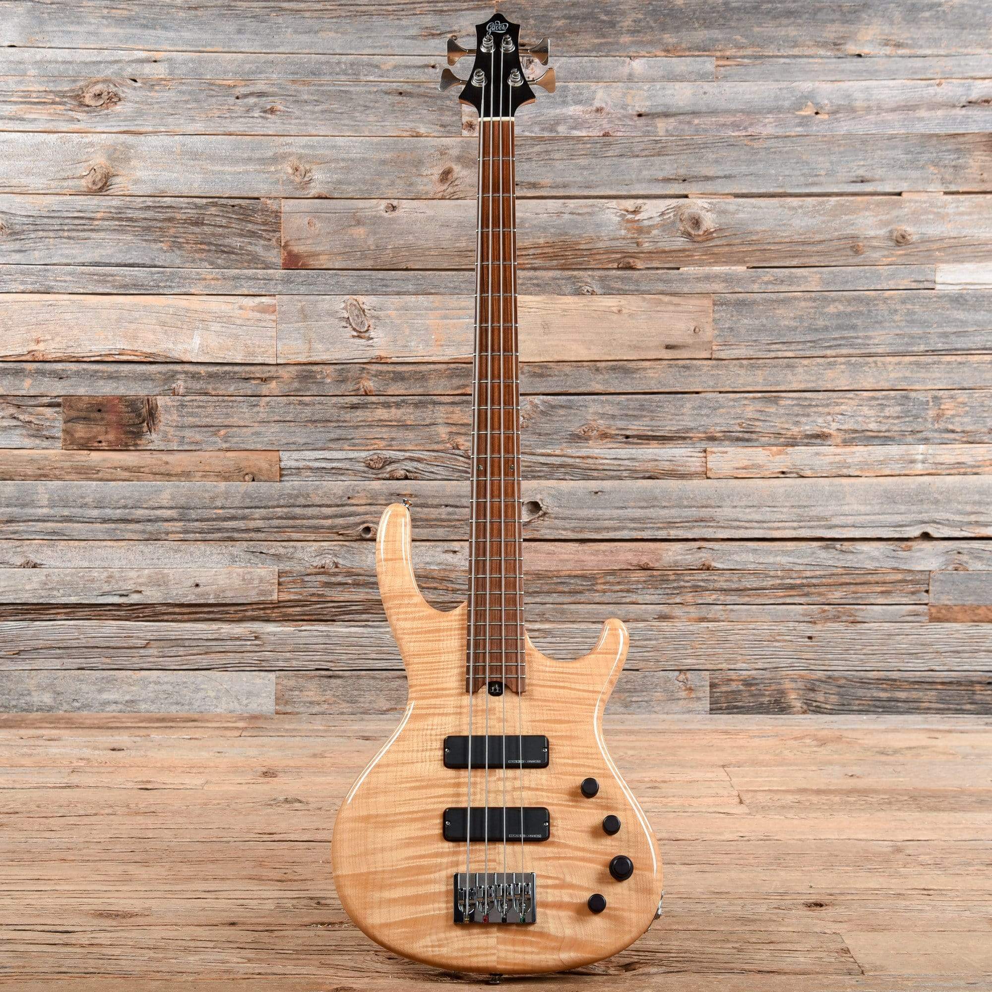 Ryan Gadow Custom 4-String Bass Natural – Chicago Music Exchange