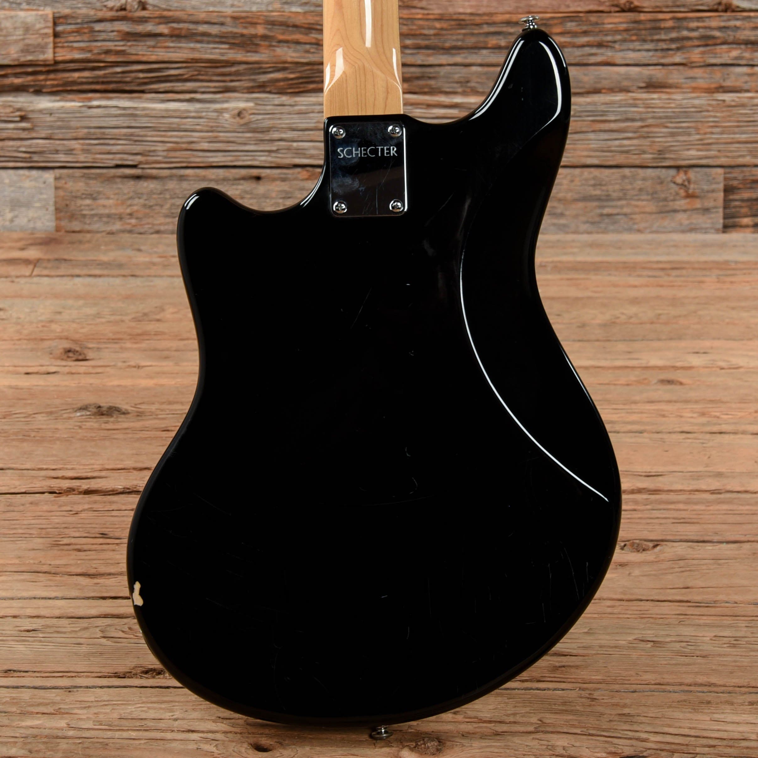 Schecter Hellcat-VI Black – Chicago Music Exchange