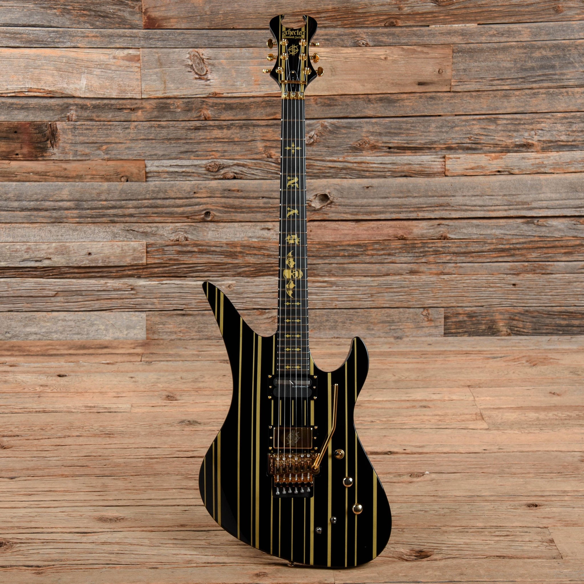 Schecter Synyster Gates Custom-S Black with Gold Pinstripes 2019 ...
