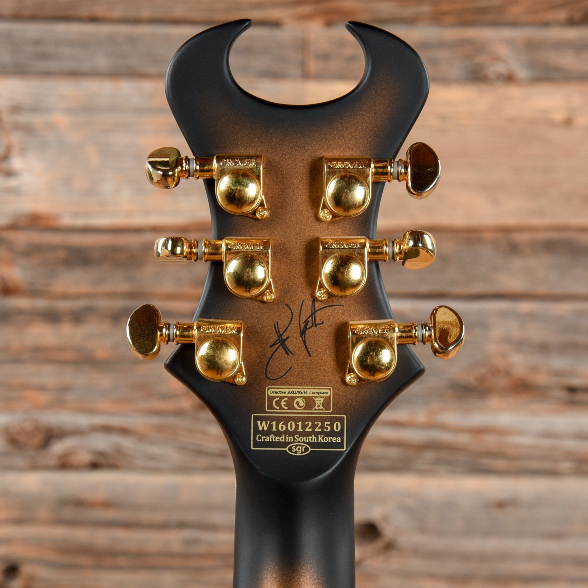 Schecter Synyster Gates Custom-S Satin Gold Burst 2016 – Chicago Music ...