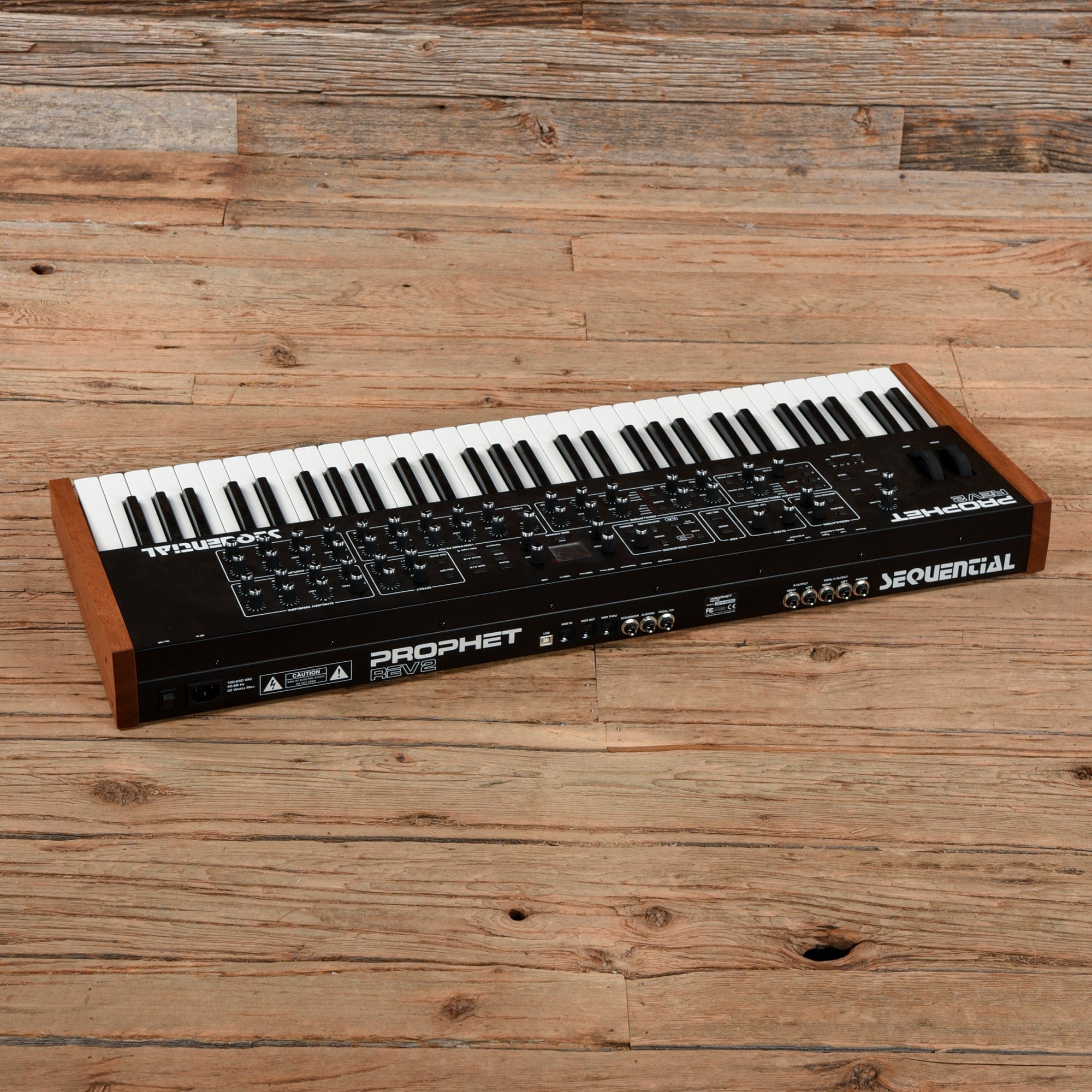 Sequential Circuits Prophet Rev2 16-Voice Polyphonic Analog Keyboard S ...