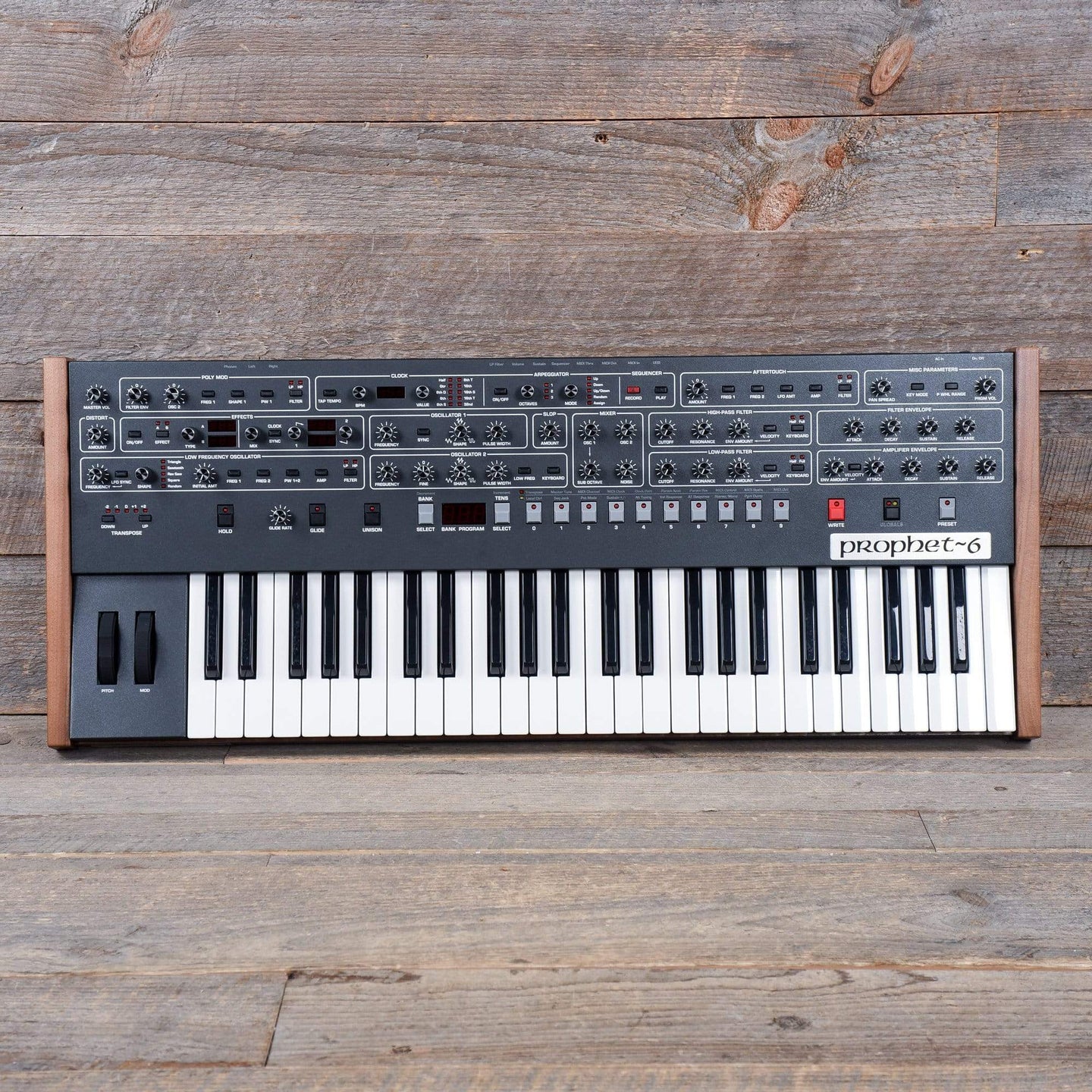 Sequential Prophet 6 Polyphonic Analog Syntheziser – Chicago Music Exchange