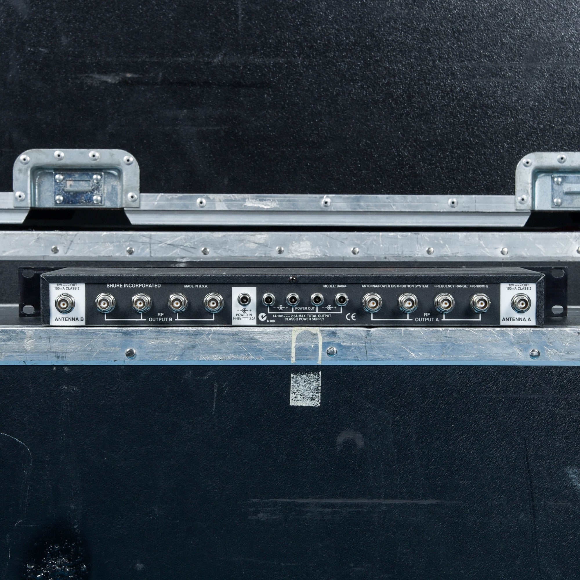 Shure UA844 UHF Antenna-Powered Distribution System – Chicago Music ...