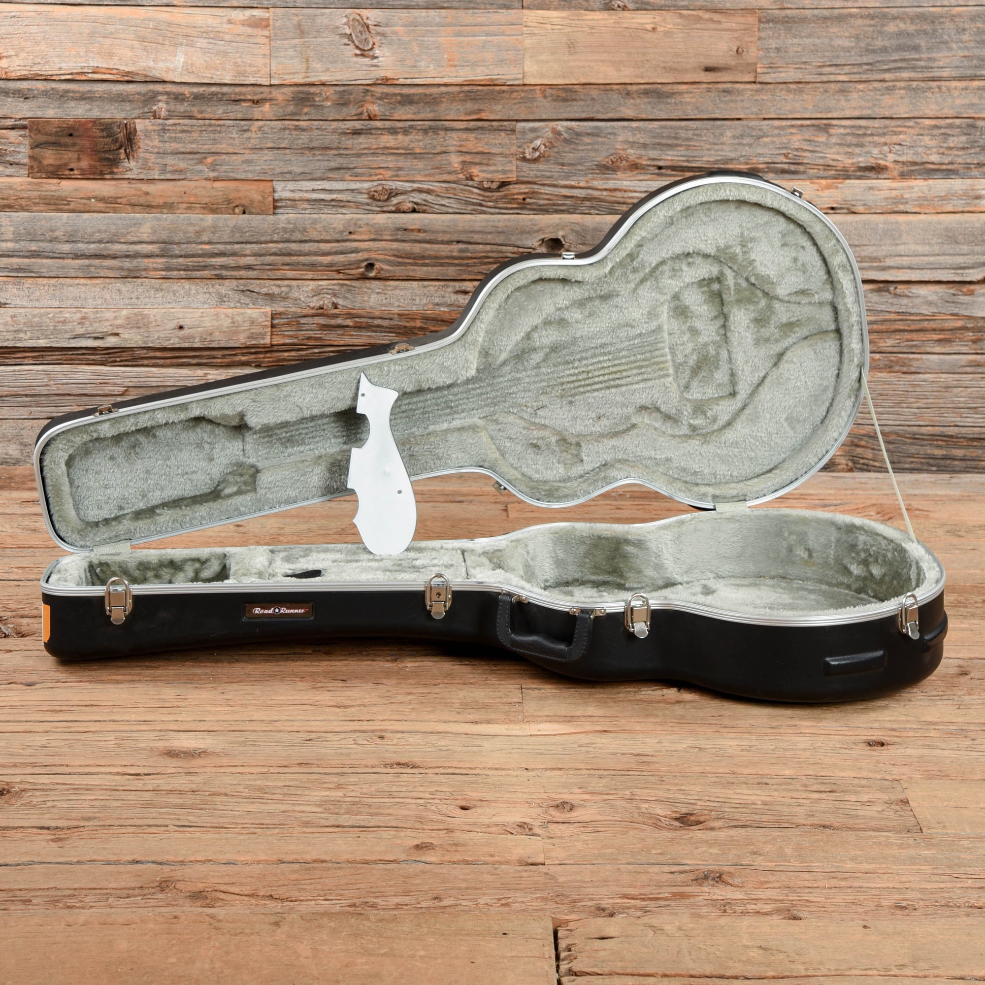 Silvertone Espanada Black 1960s – Chicago Music Exchange