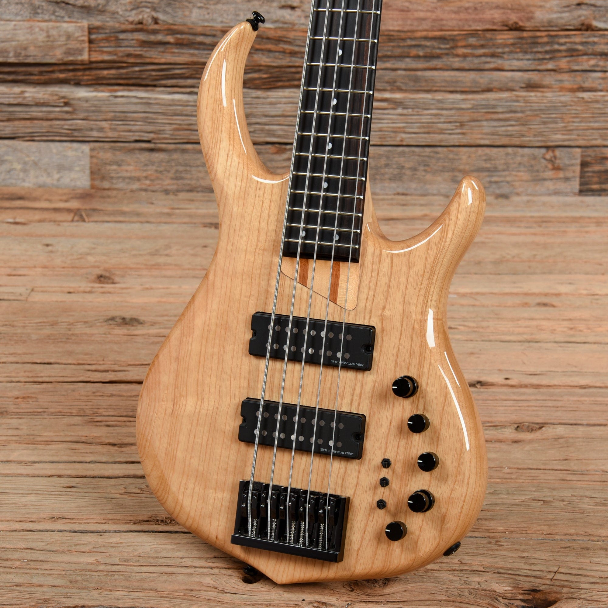 Sire Marcus Miller M5 2nd Generation Natural 2020 – Chicago Music Exchange