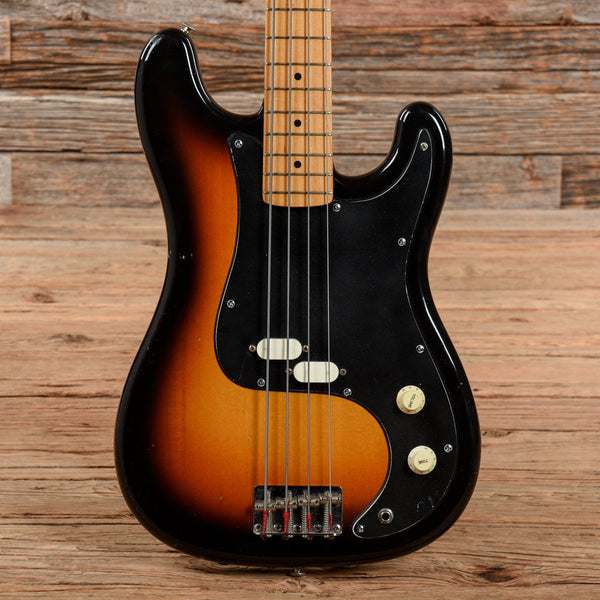 Squier Bullet Bass Sunburst 1984 – Chicago Music Exchange