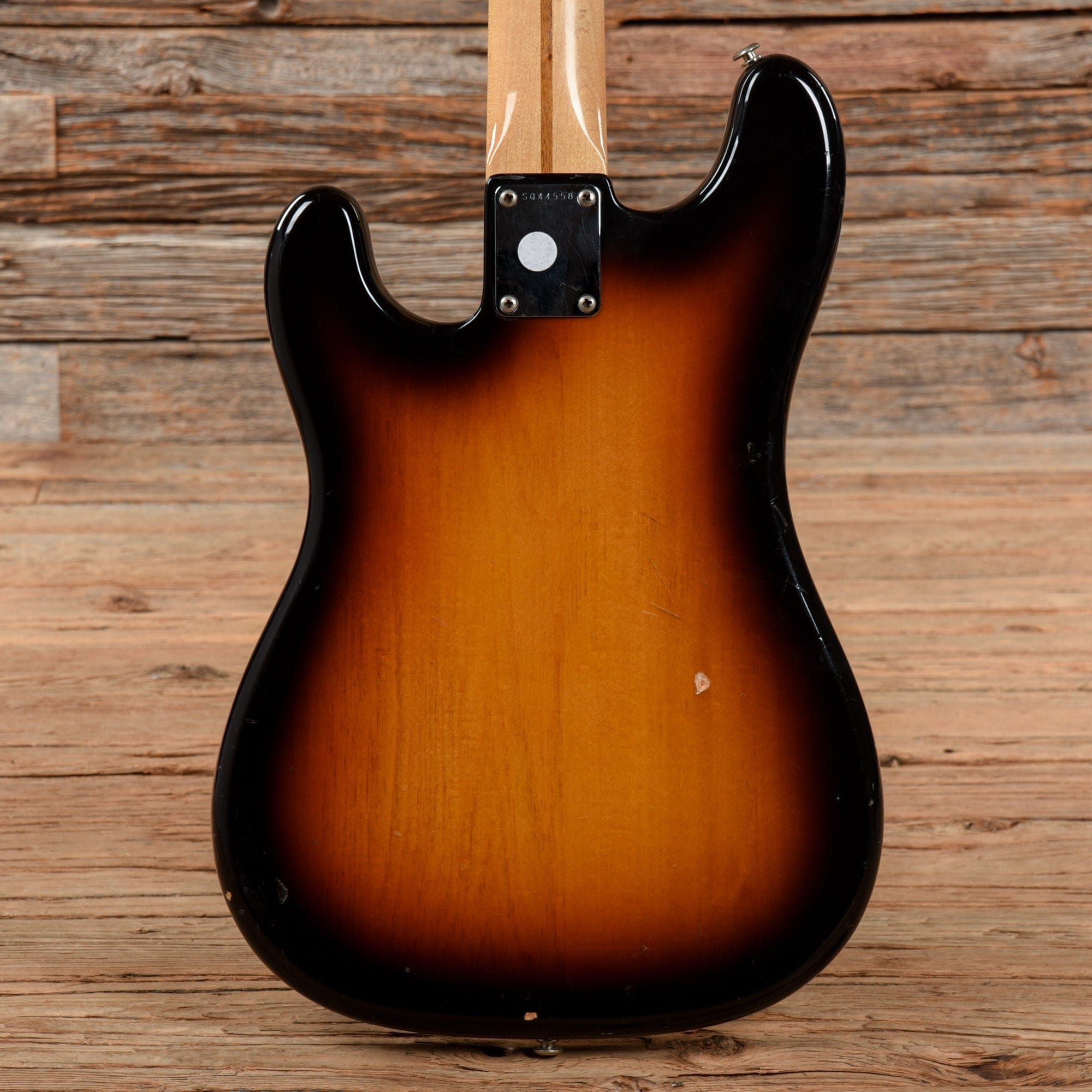 Squier Bullet Bass Sunburst 1984 – Chicago Music Exchange
