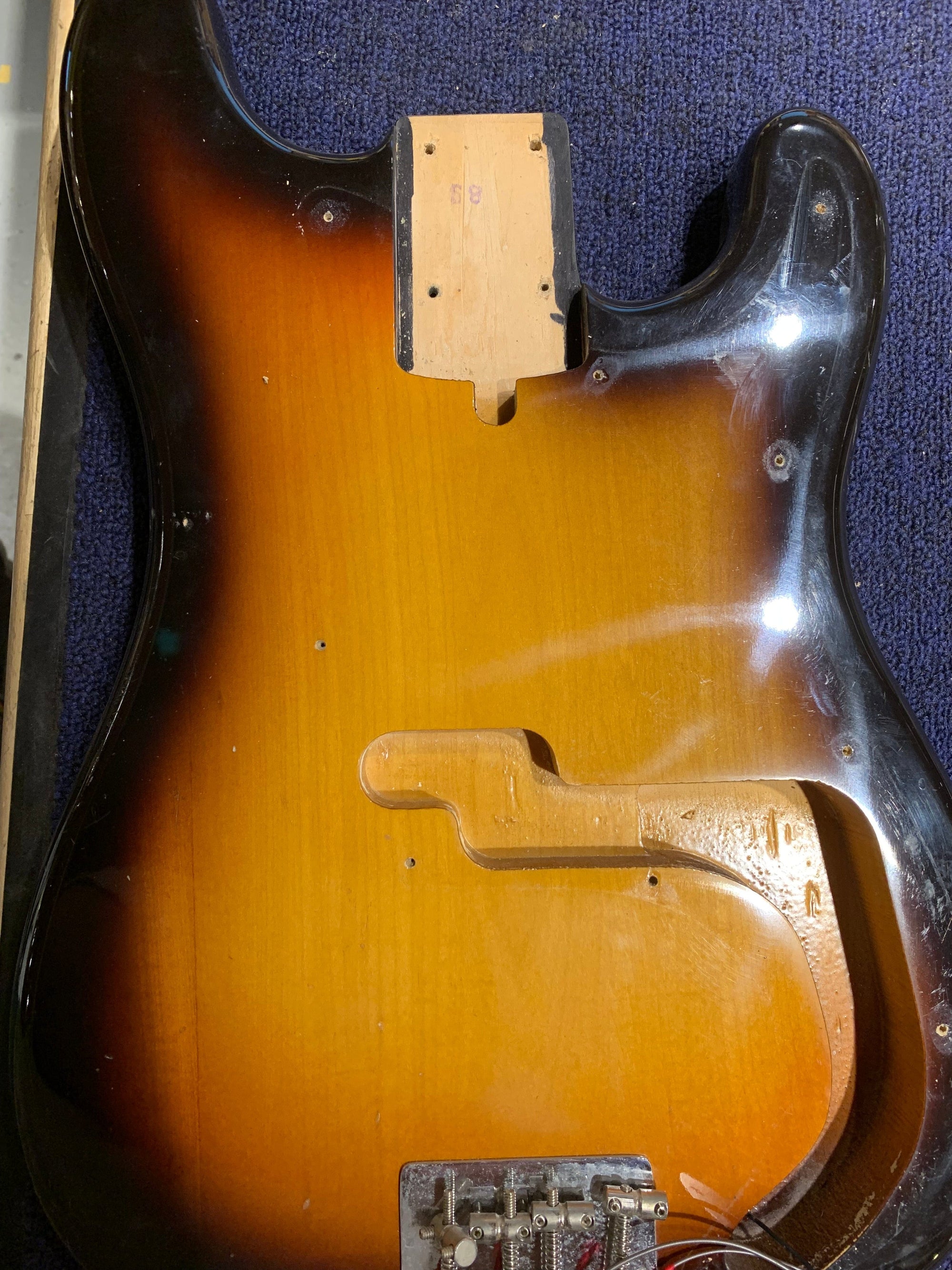 Squier Bullet Bass Sunburst 1984 – Chicago Music Exchange