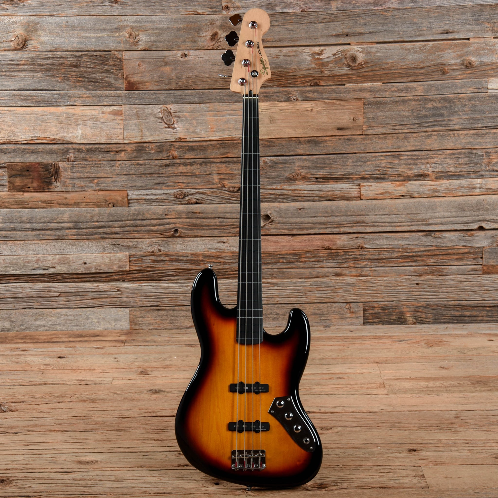 Squier Vintage Modified Jazz Bass Fretless Sunburst 2008 – Chicago ...