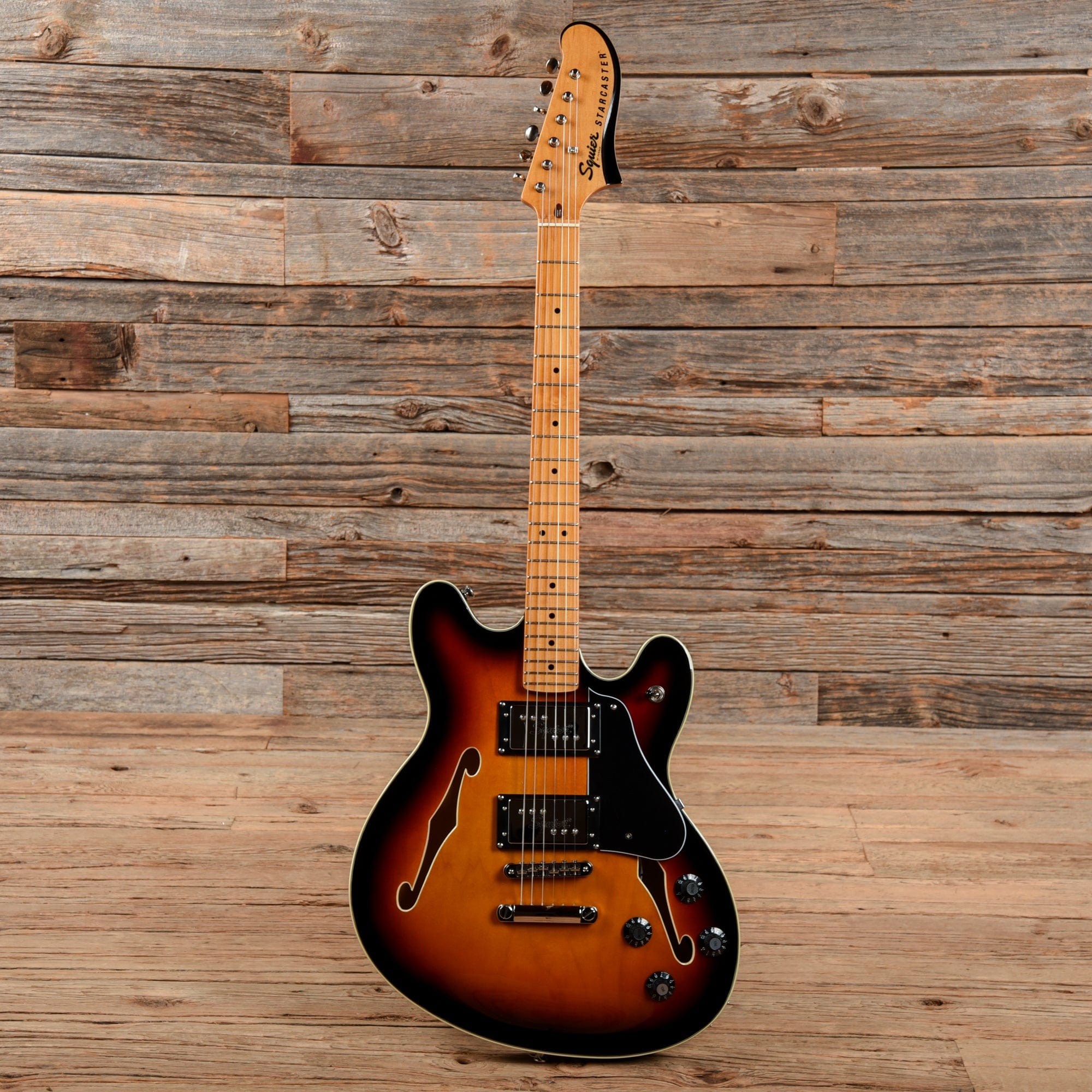Squier Classic Vibe Starcaster Sunburst – Chicago Music Exchange
