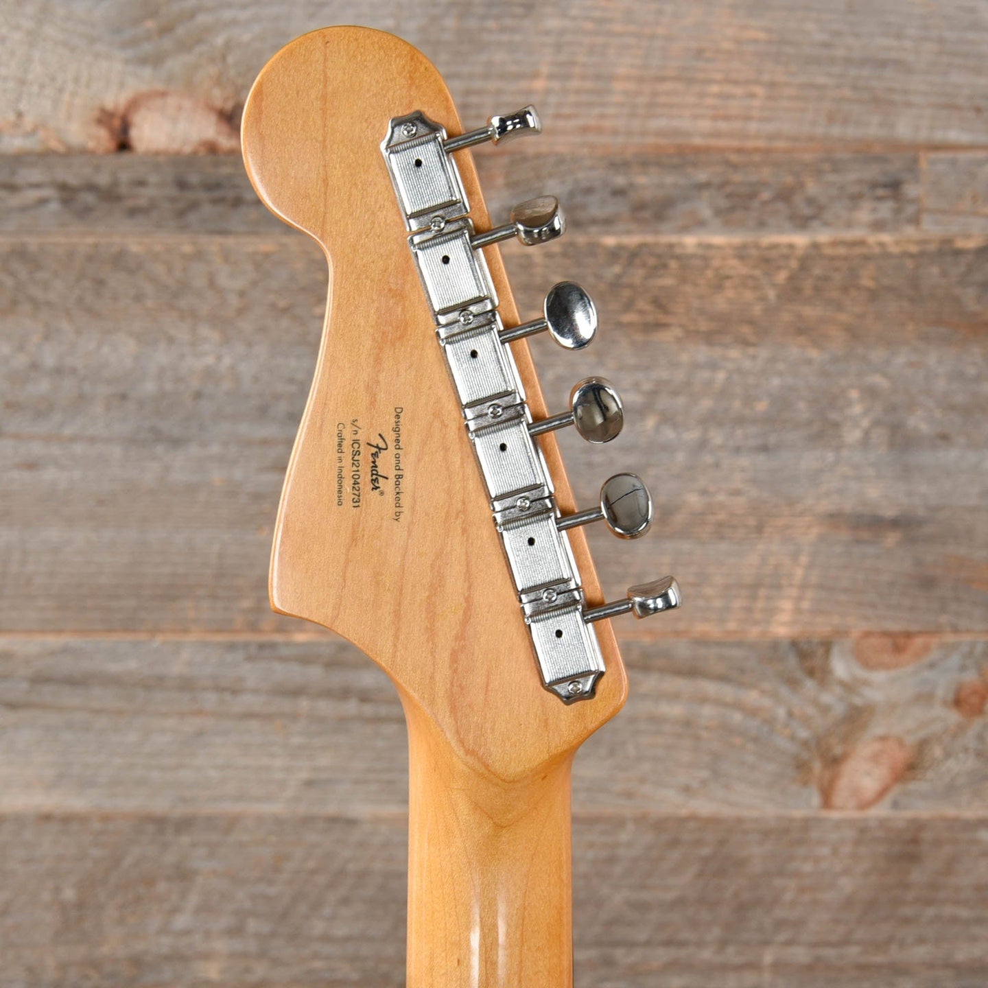 Squier Classic Vibe '60s Jazzmaster Purple Metallic w/Anodized Gold Pi ...