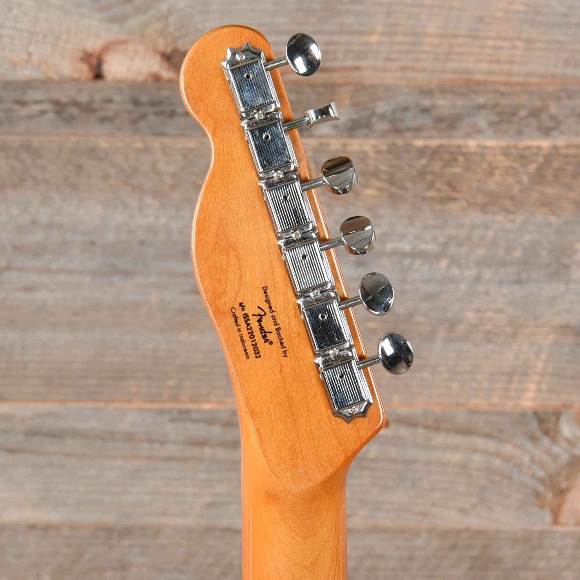 Squier Classic Vibe Baritone Custom Telecaster 3-Tone Sunburst ...