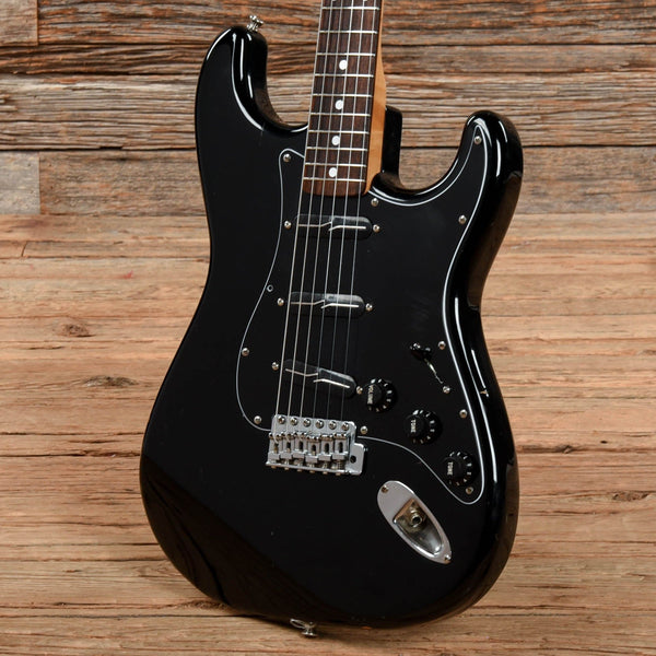 Squier Japan Stratocaster Black – Chicago Music Exchange