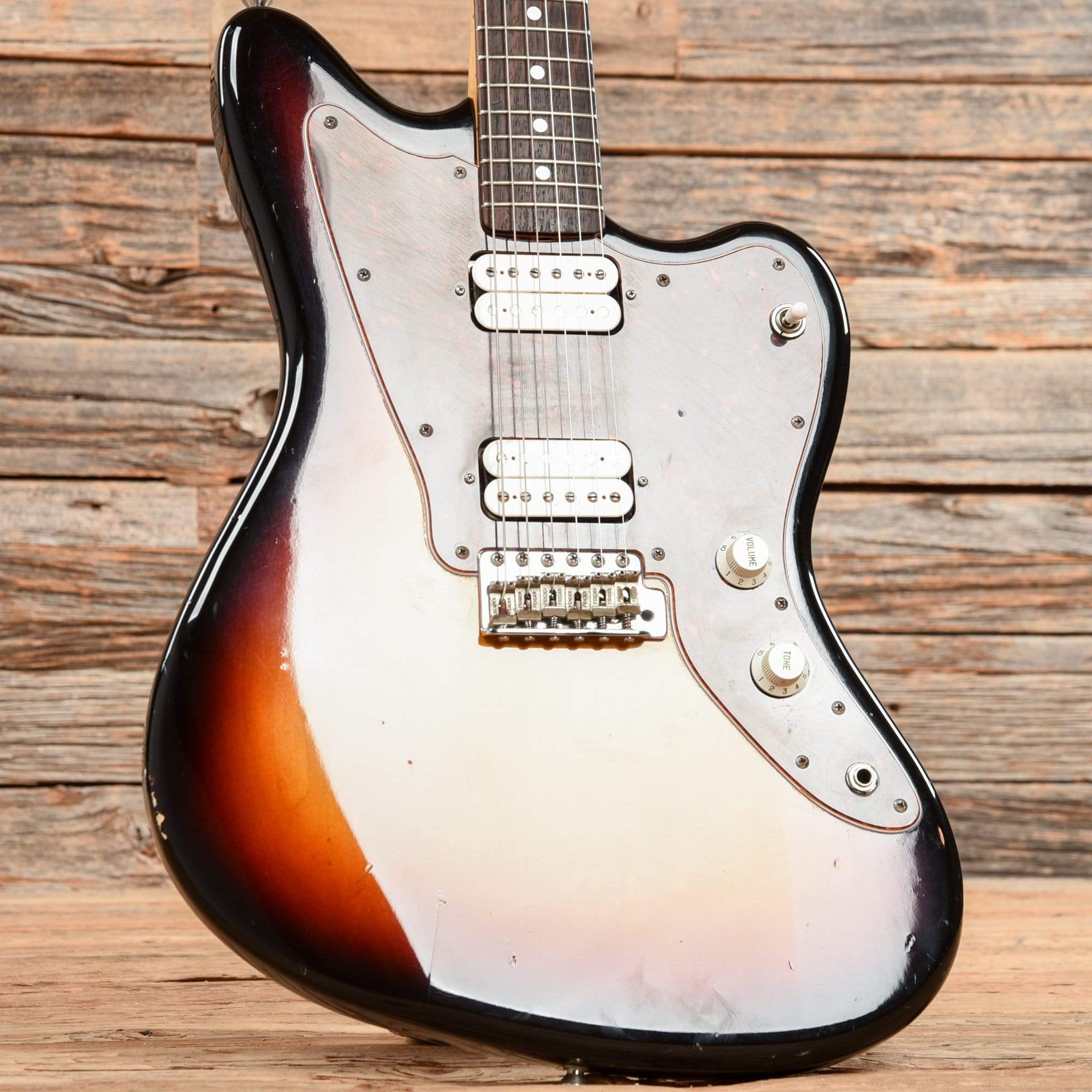 Squier Vista Series Jagmaster Sunburst 1997 – Chicago Music Exchange