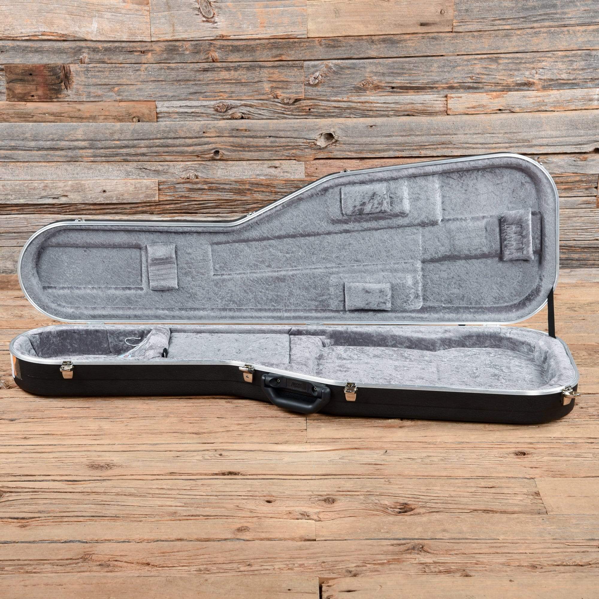 Status Graphite Stealth Bass Carbon Fiber 2010 – Chicago Music Exchange