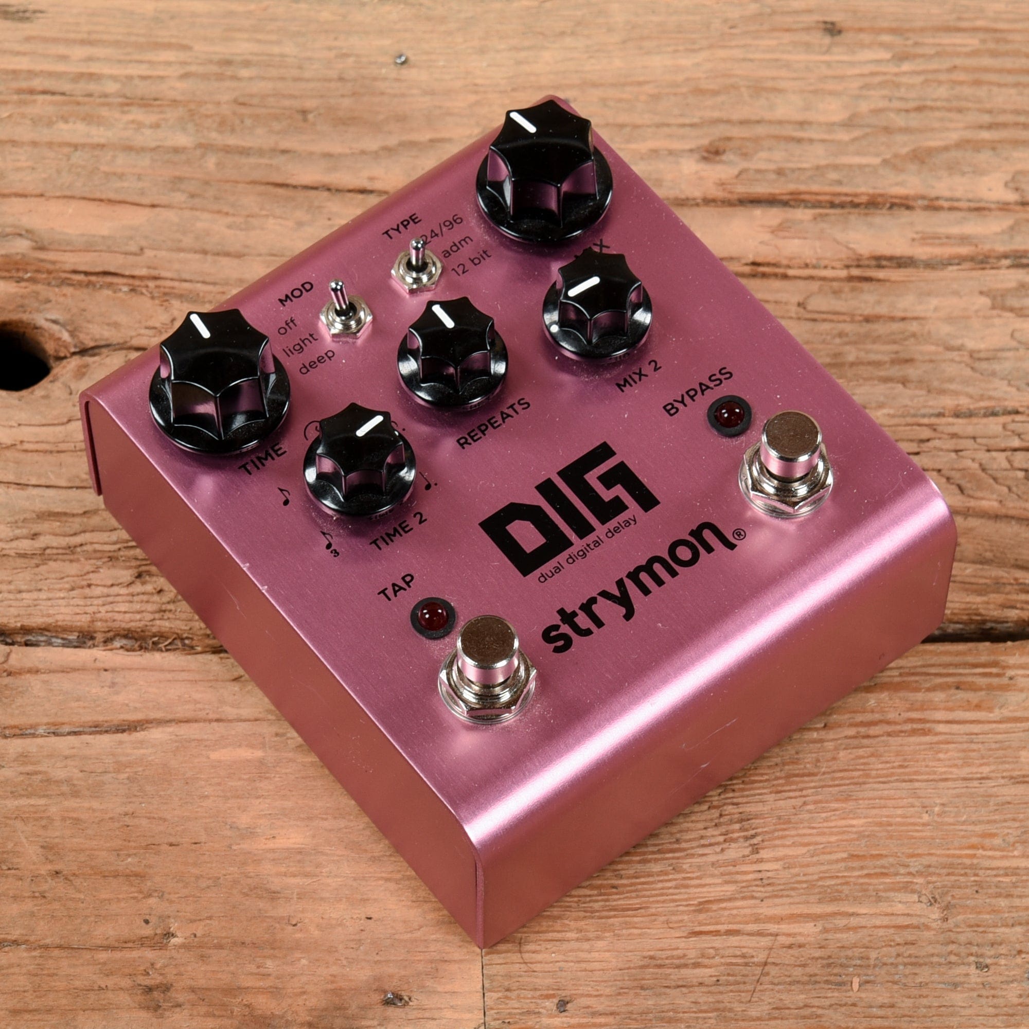 Strymon DIG Dual Digital Delay – Chicago Music Exchange