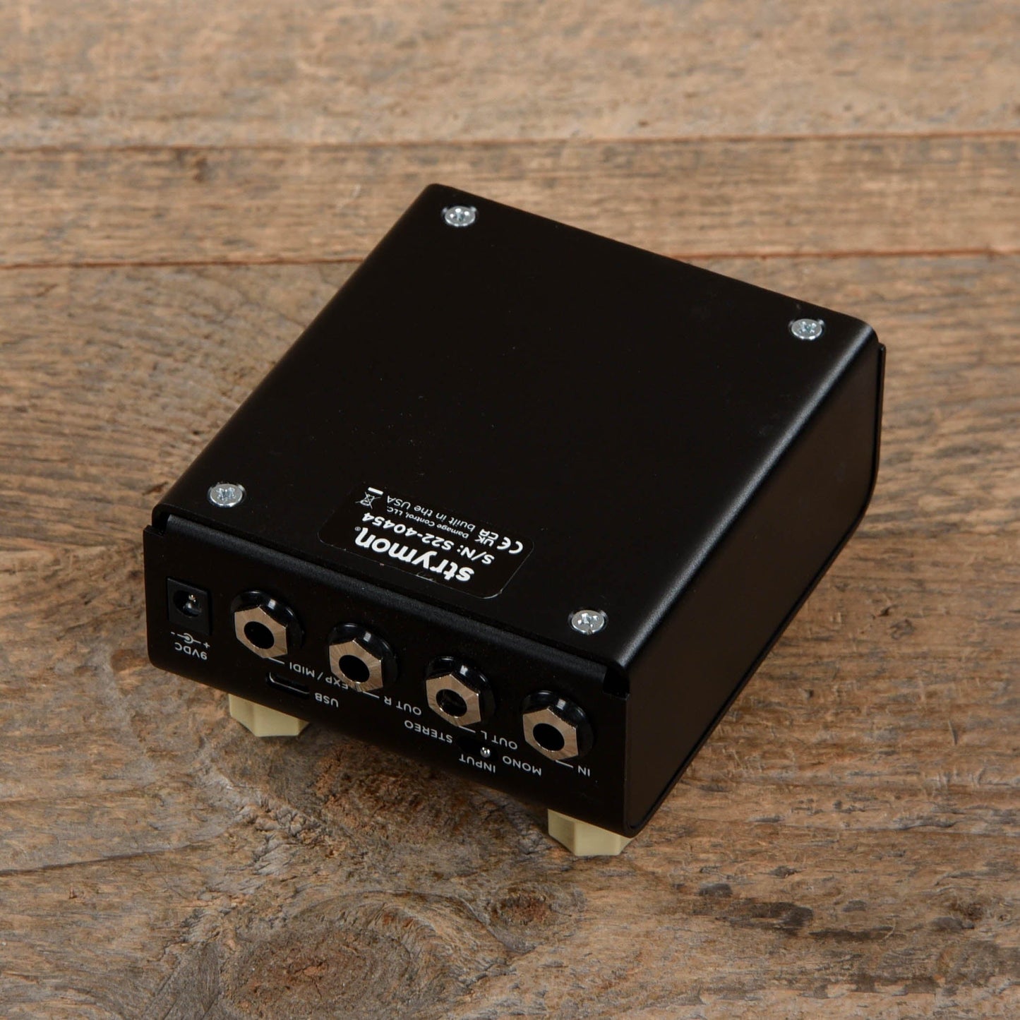 Strymon Flint V2 Tremolo & Reverb Pedal – Chicago Music Exchange