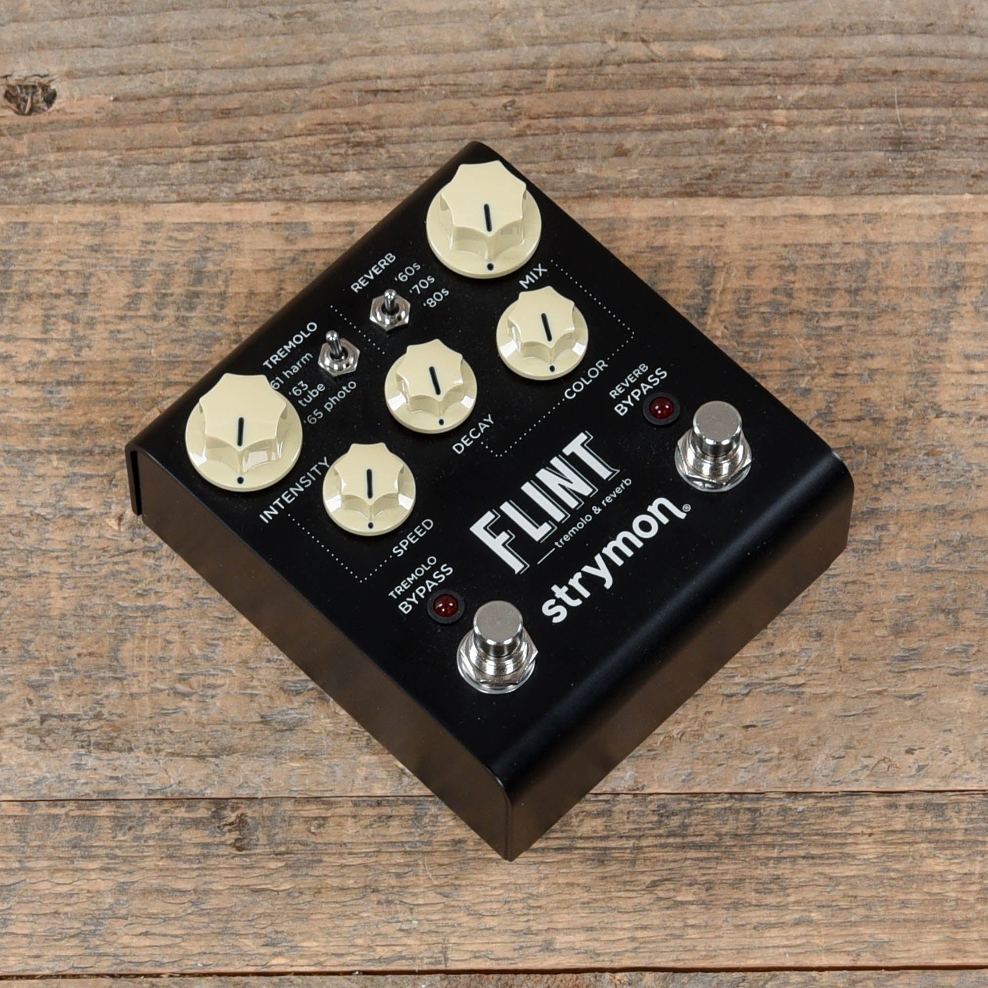 Strymon Flint Tremolo & Reverb Pedal – Chicago Music Exchange