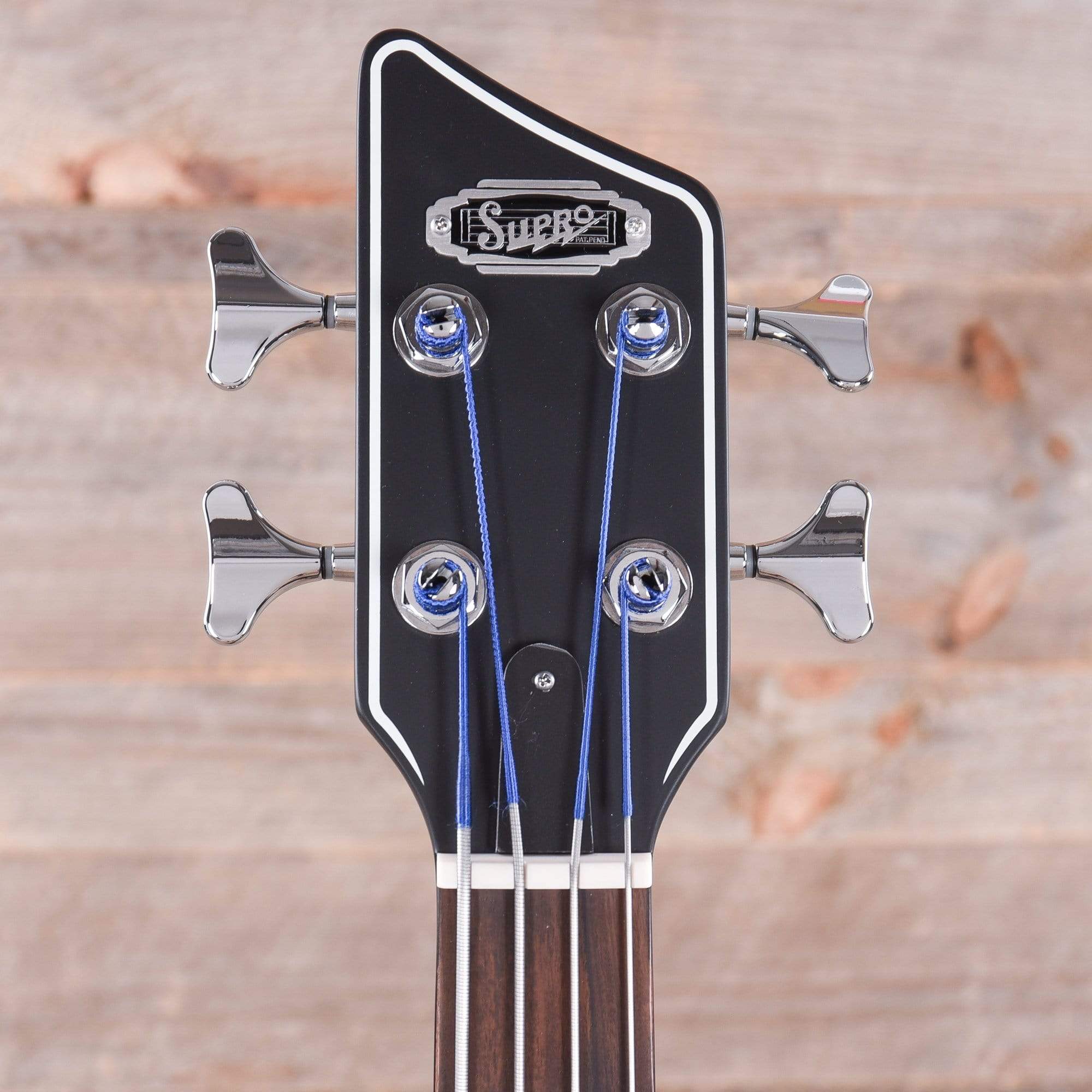 Supro Huntington III Bass Transparent Blue Ash w/Piezo – Chicago Music ...