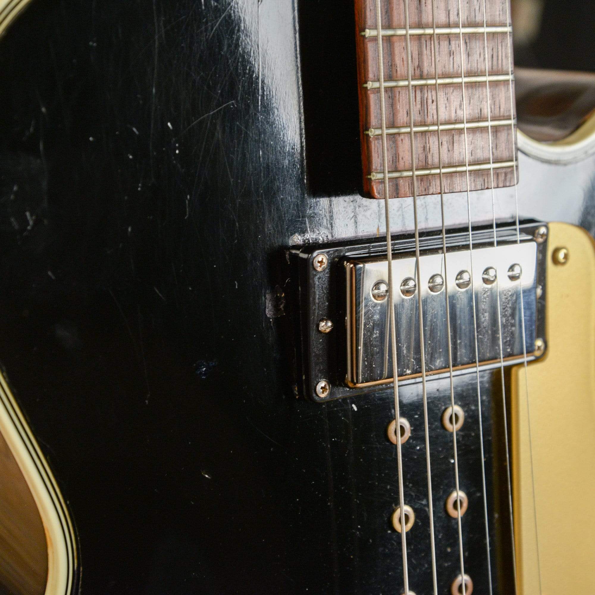 Supro Black 1959 – Chicago Music Exchange