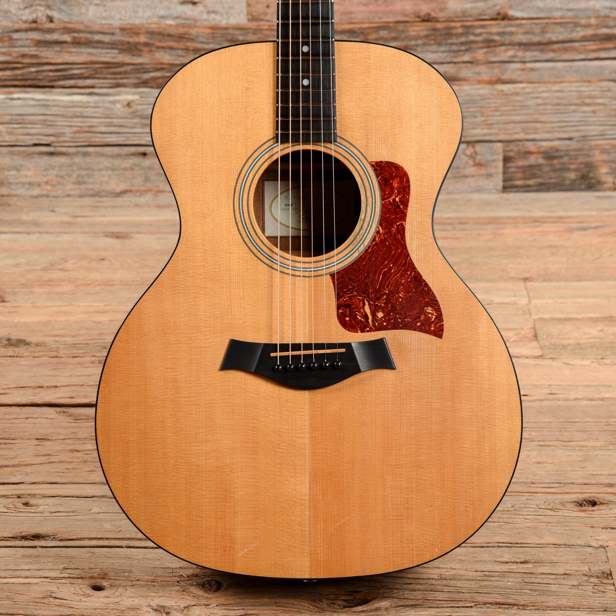 Taylor 214e Natural 2005 – Chicago Music Exchange