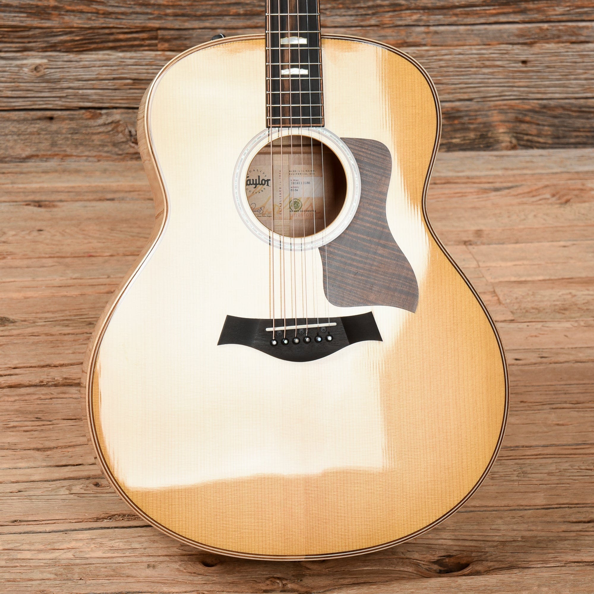 Taylor 618e Natural 2021 – Chicago Music Exchange