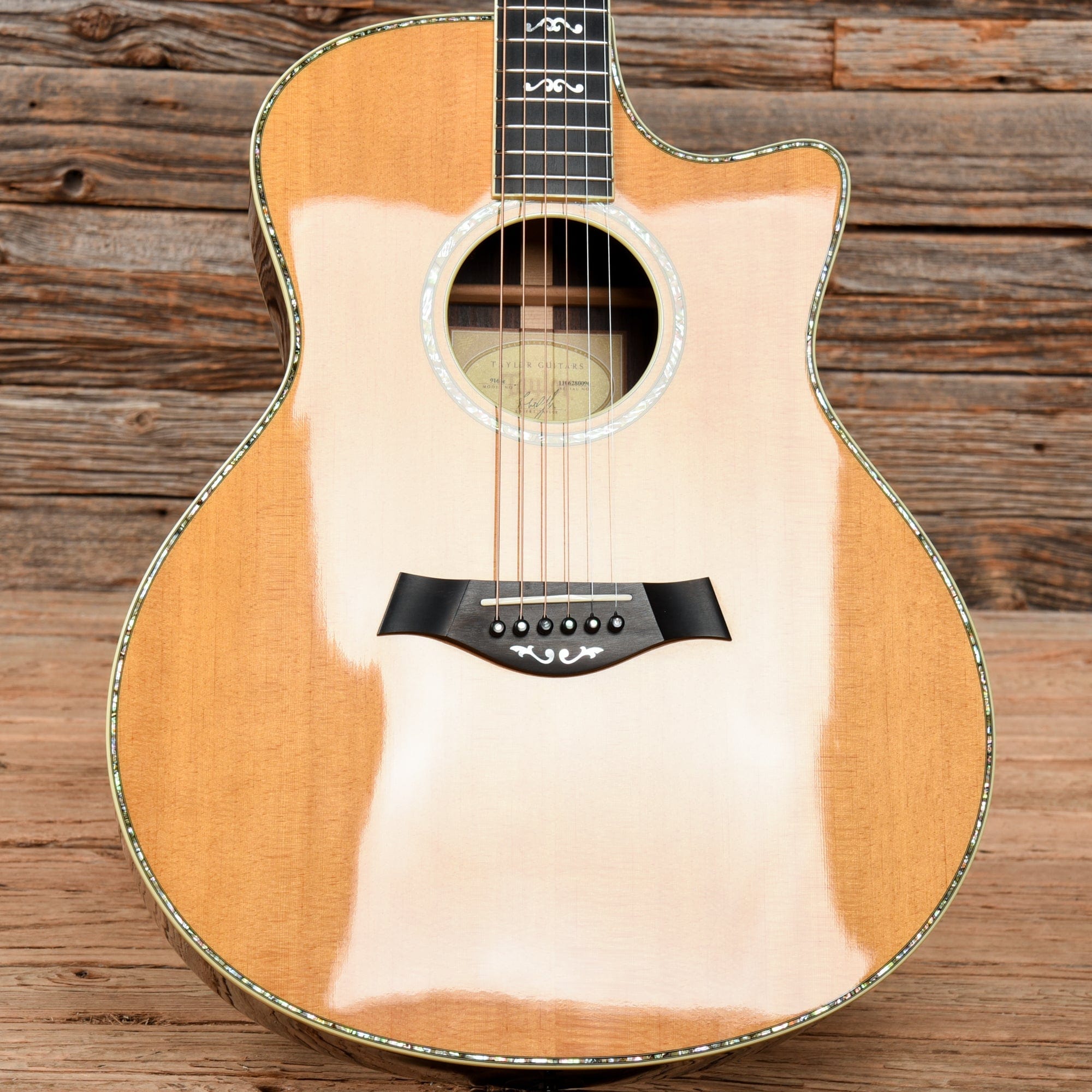 Taylor 916ce Natural 2010 – Chicago Music Exchange