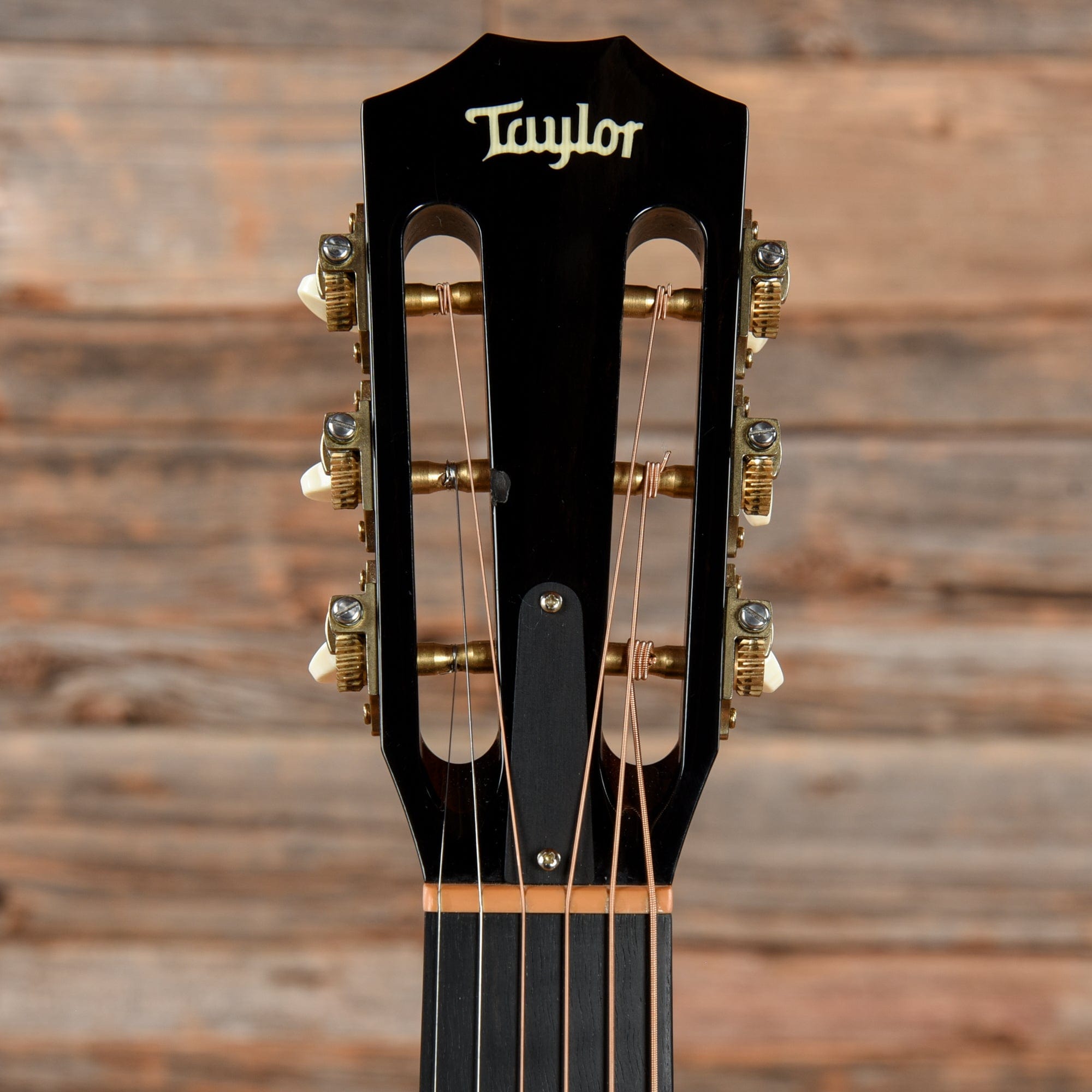 Taylor 512ce Natural LEFTY – Chicago Music Exchange