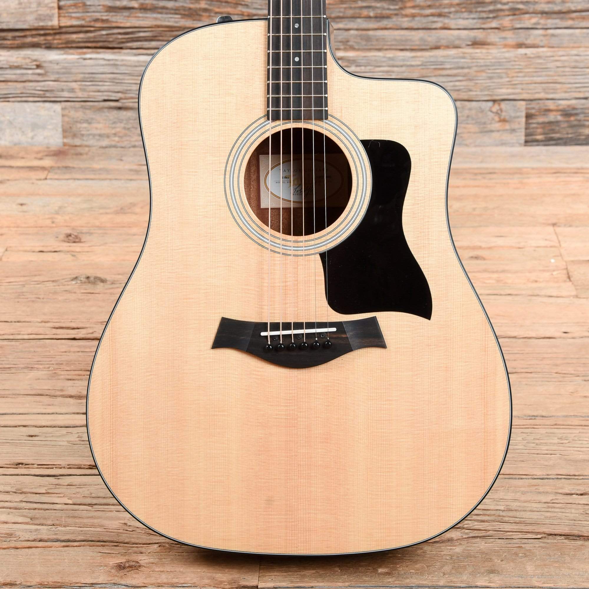 Taylor 110ce Natural 2018 – Chicago Music Exchange