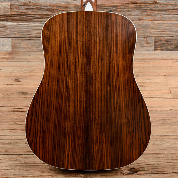 Taylor 210e-SB Sunburst 2015 – Chicago Music Exchange