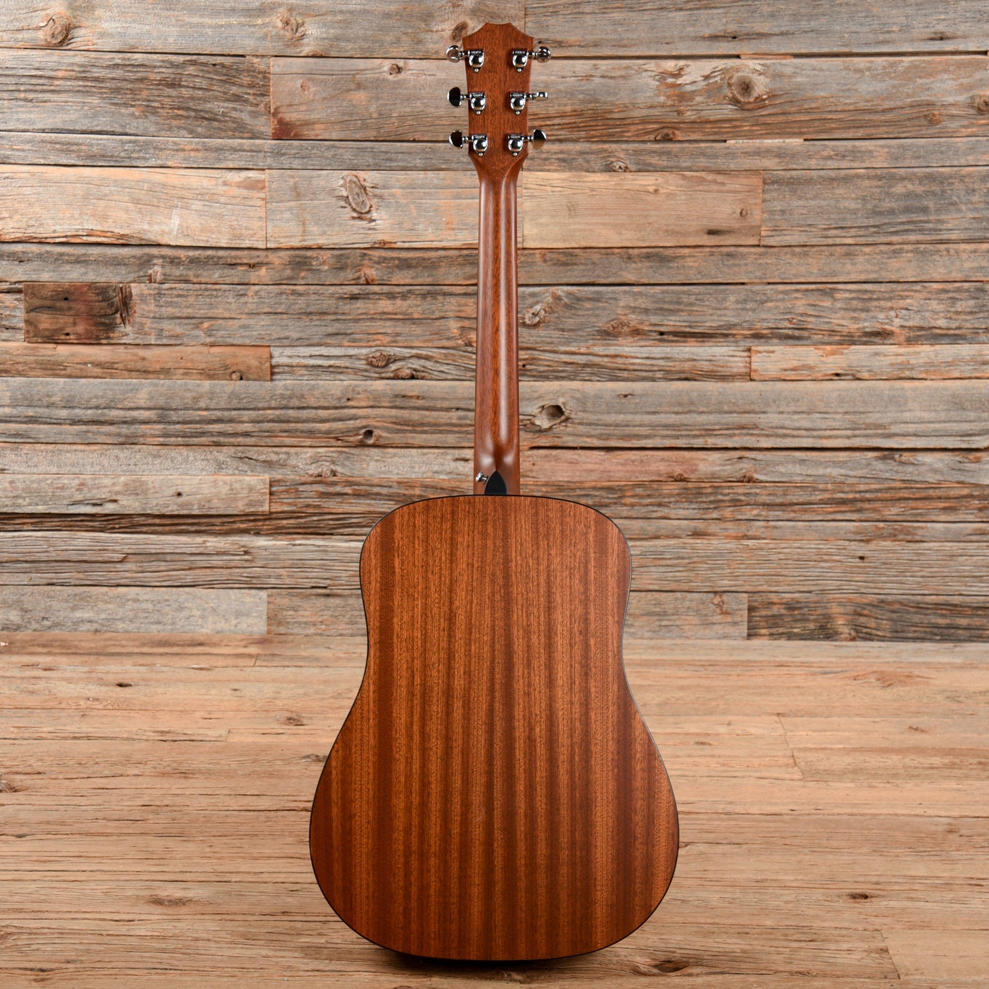 Taylor 310 Natural 2000 – Chicago Music Exchange