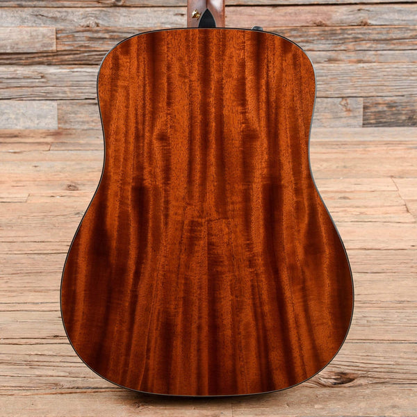 Taylor 510e Natural 2016 – Chicago Music Exchange