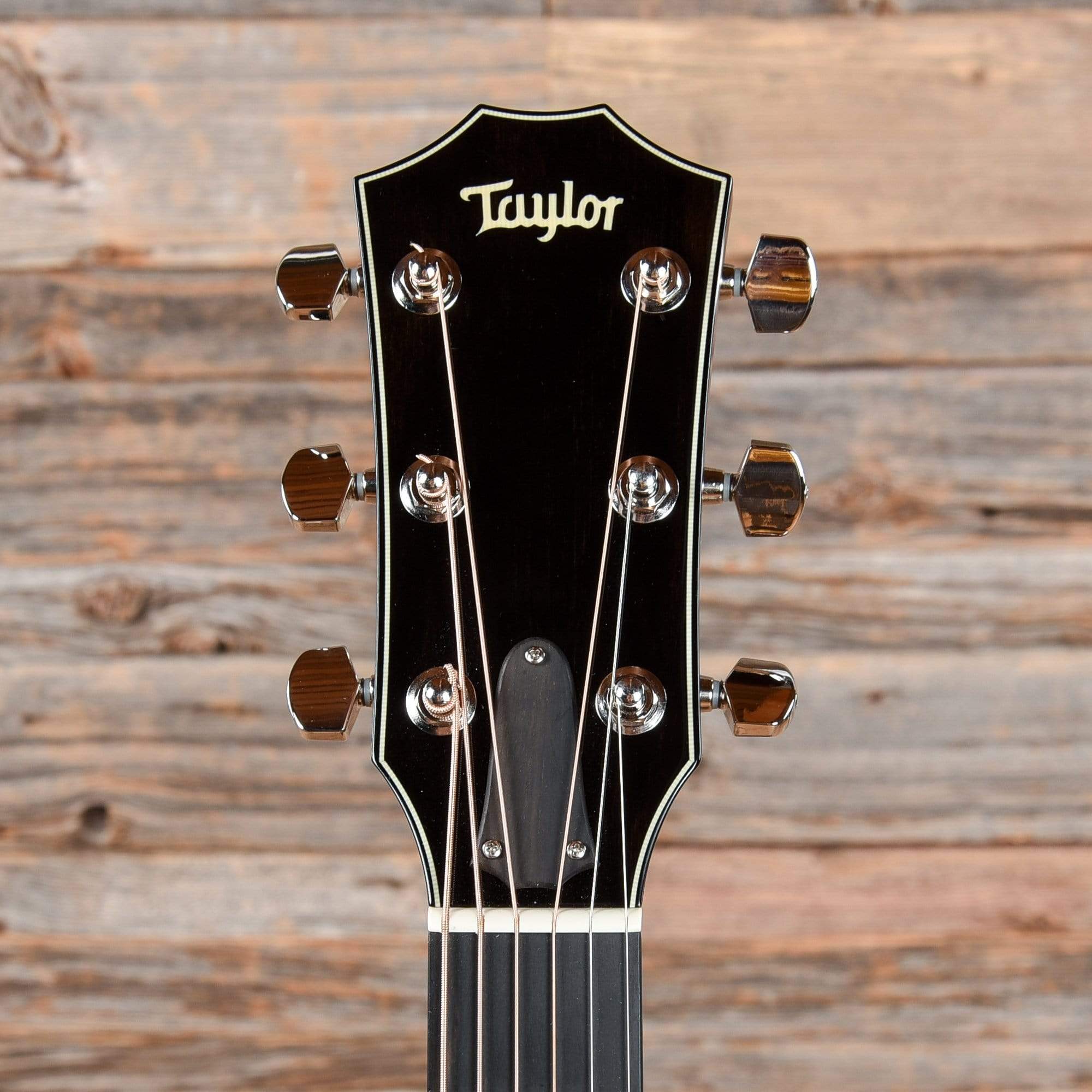 Taylor 610e Natural 2015 – Chicago Music Exchange