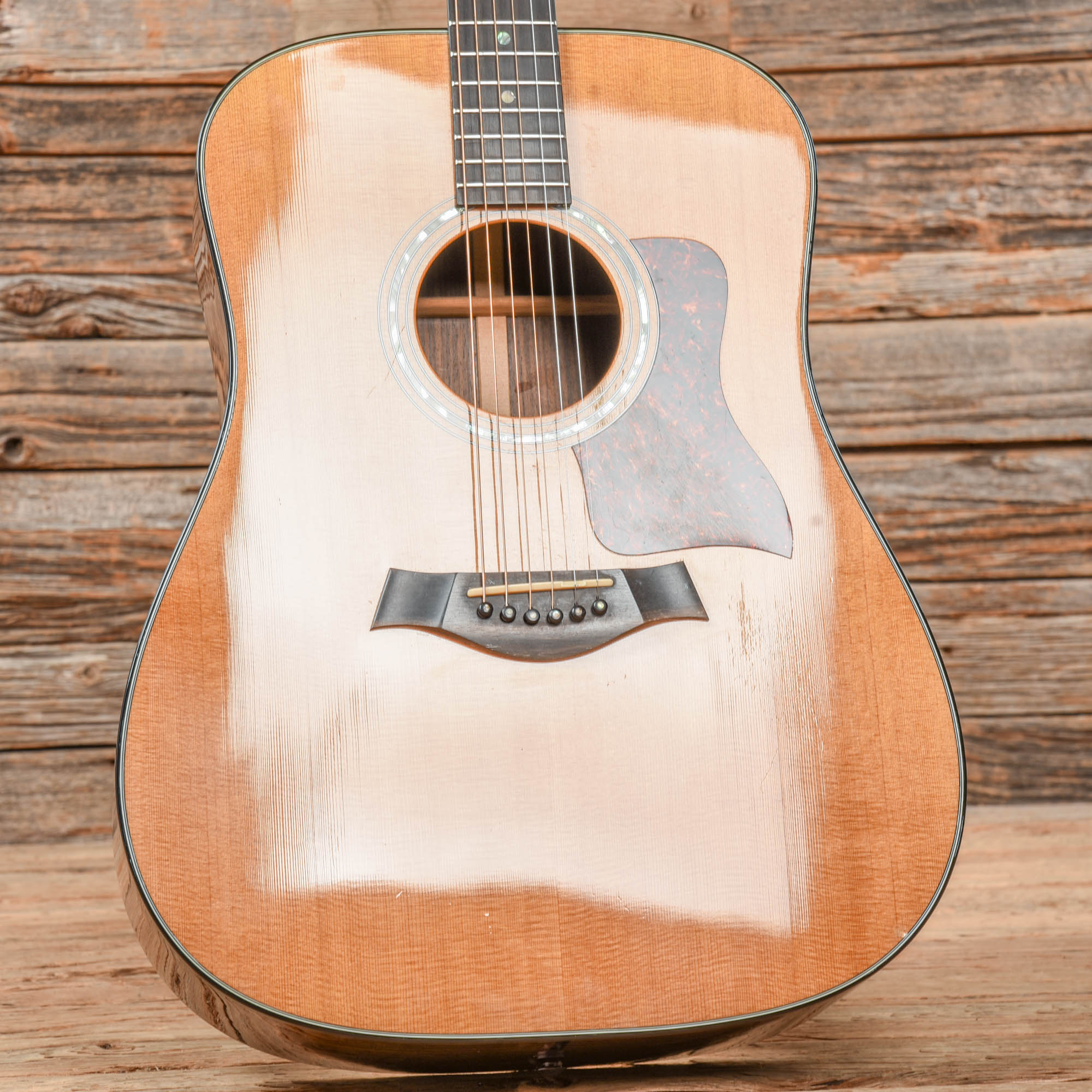 Taylor 710 Natural 1996 – Chicago Music Exchange